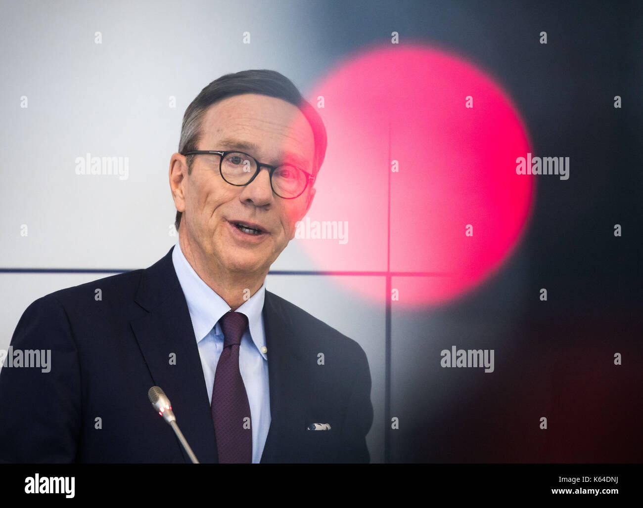 Matthias Wissmann, president of the automotive industry association ...