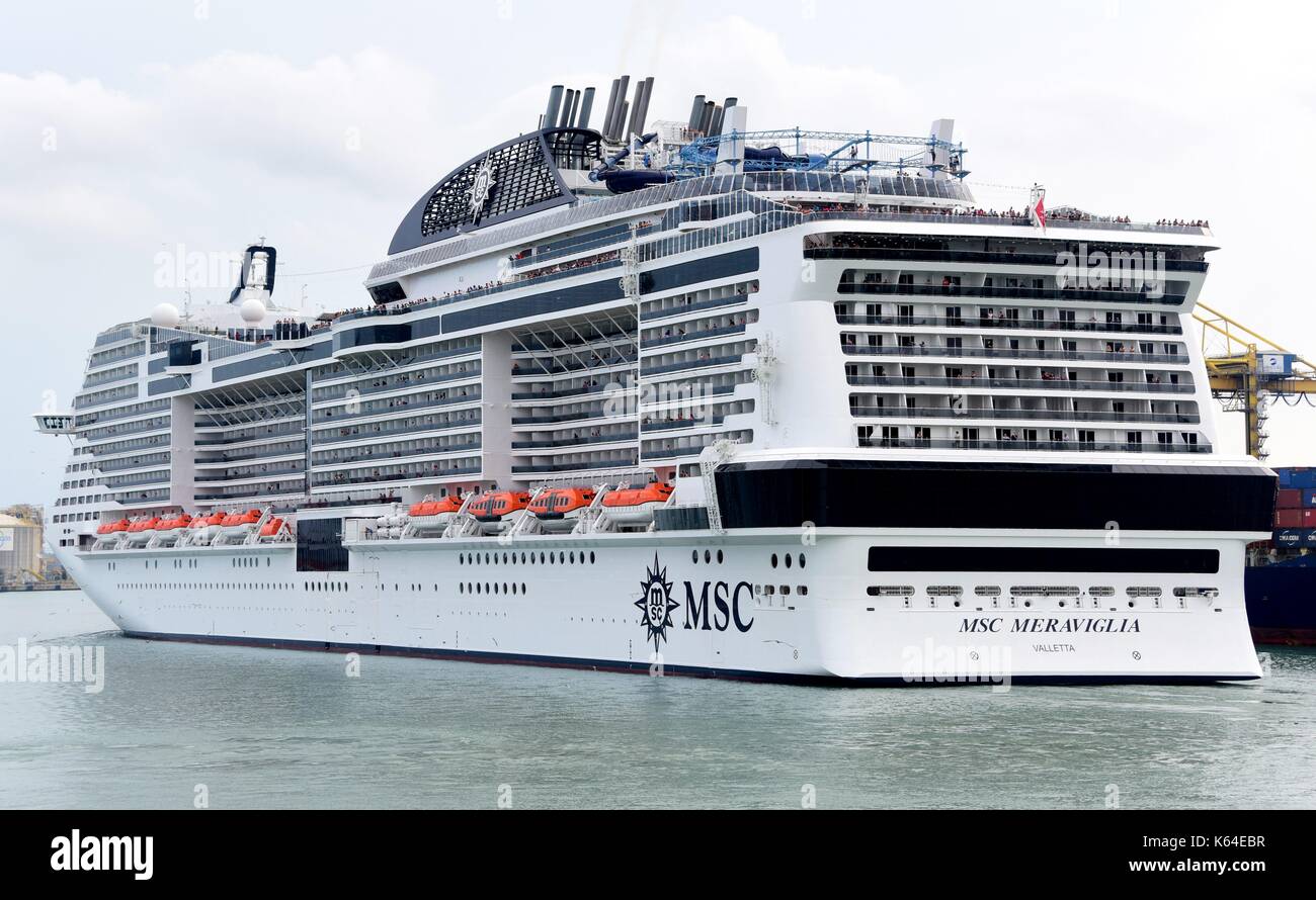 Barcelona, Spain. 21st July, 2017. The cruise ship "MSC Meraviglia" at ...
