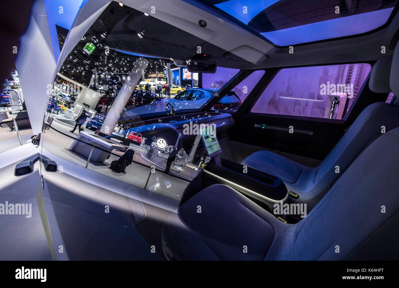 Frankfurt, Germany. 11th Sep, 2017. A view into the cockpit of the ...