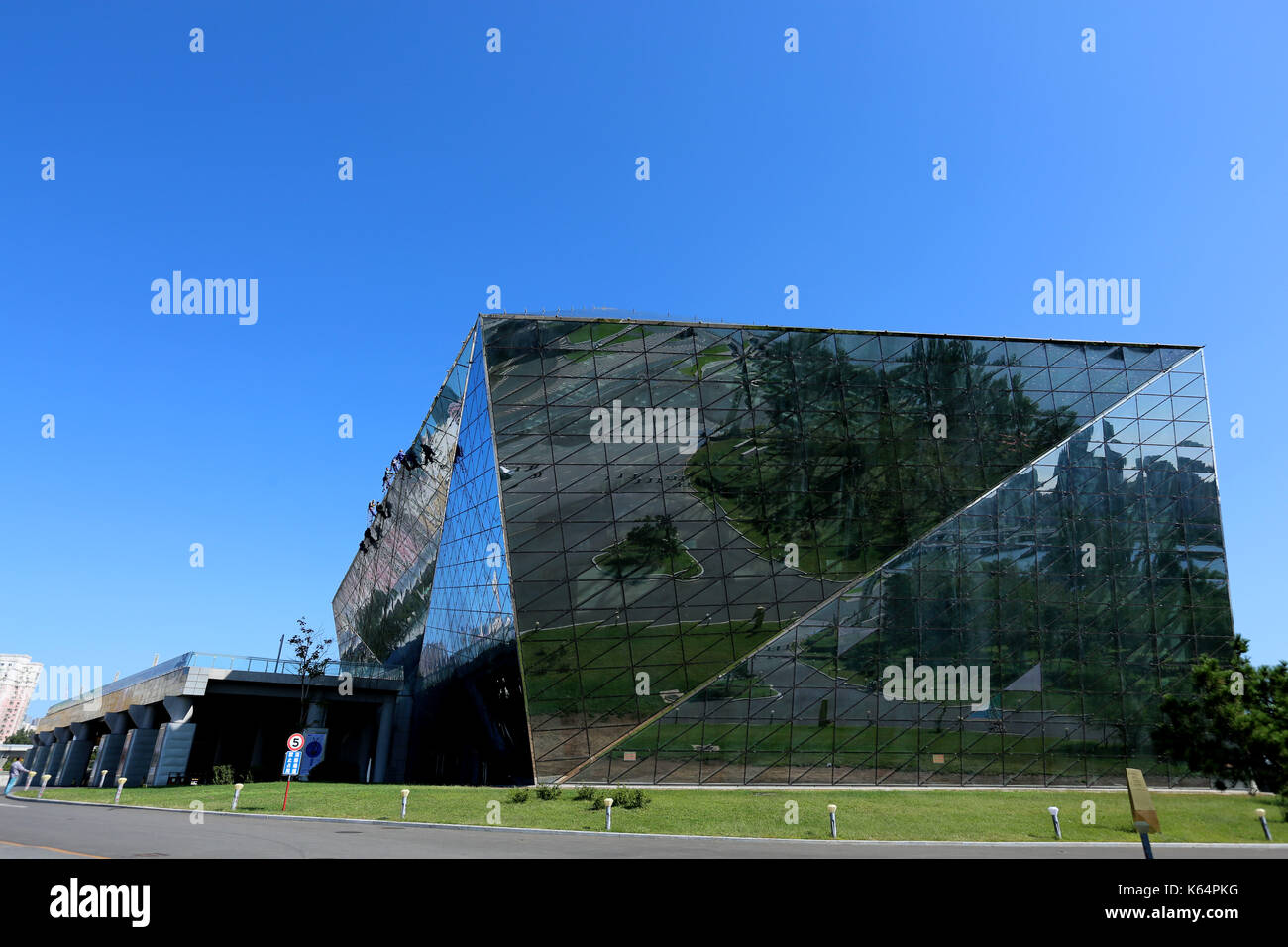 Shengjing grand theater hi-res stock photography and images - Alamy