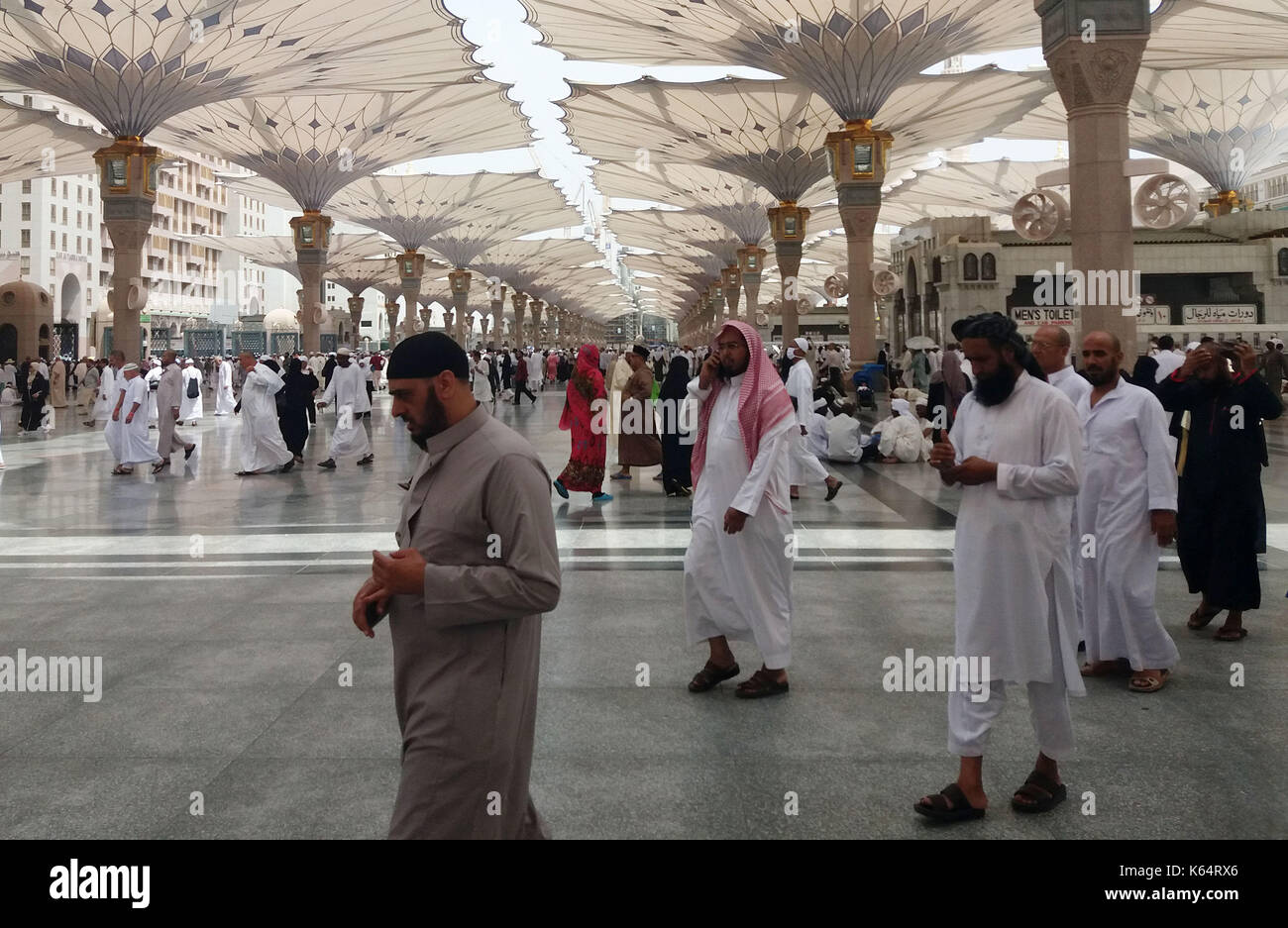 September 9, 2017 - Medina, Medina, Saudi Arabia - Muslims pilgrims ...