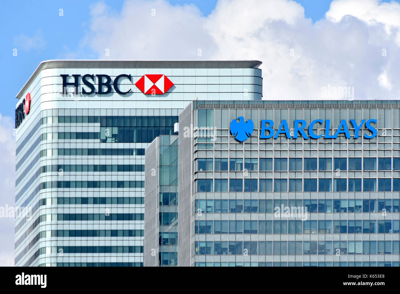 Barclays bank building at canary wharf hi-res stock photography and ...