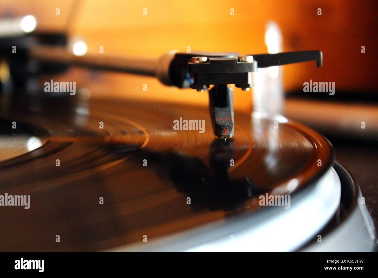 Phonograph tone arm hi-res stock photography and images - Alamy