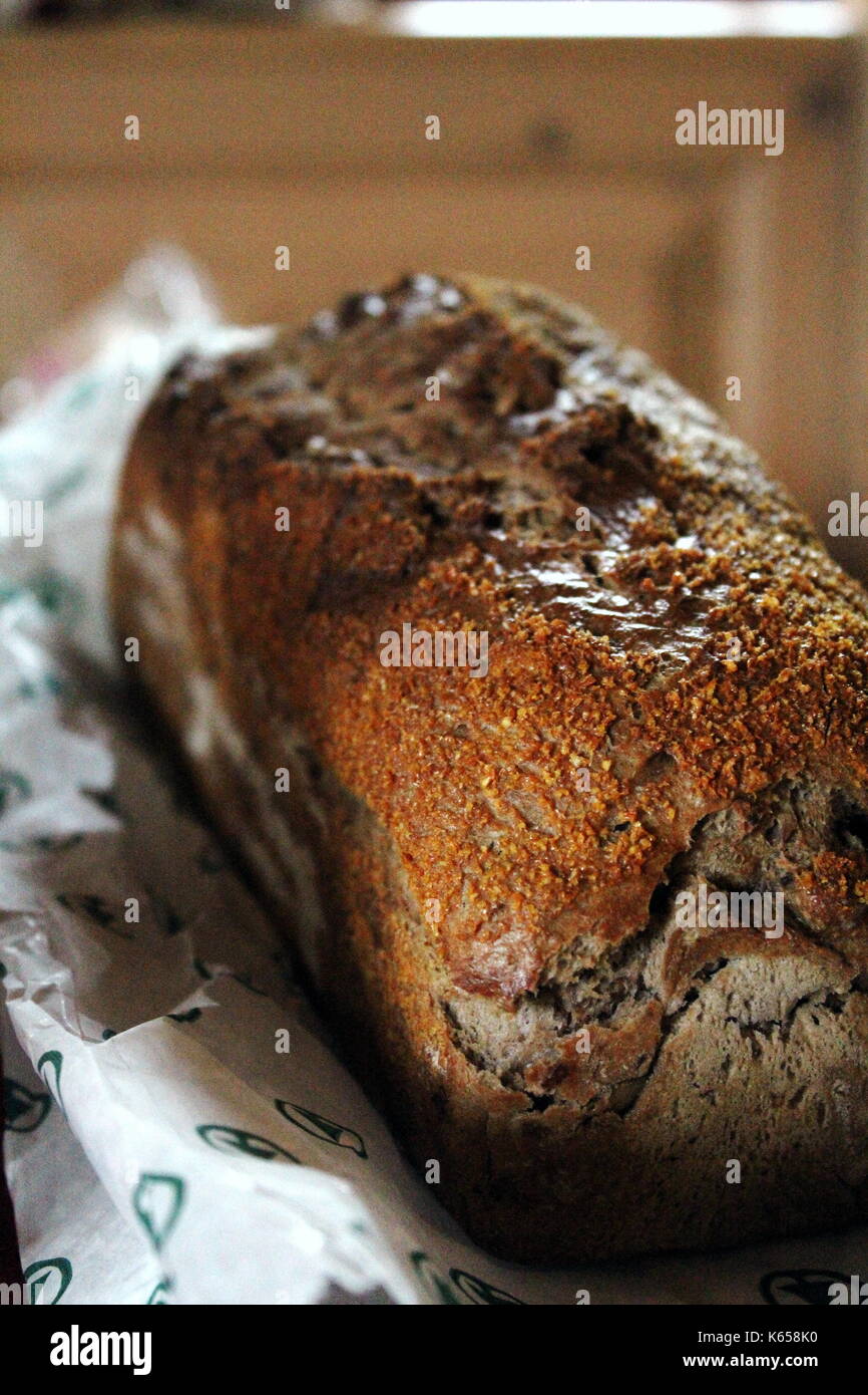 Wrapping bread hi-res stock photography and images - Alamy