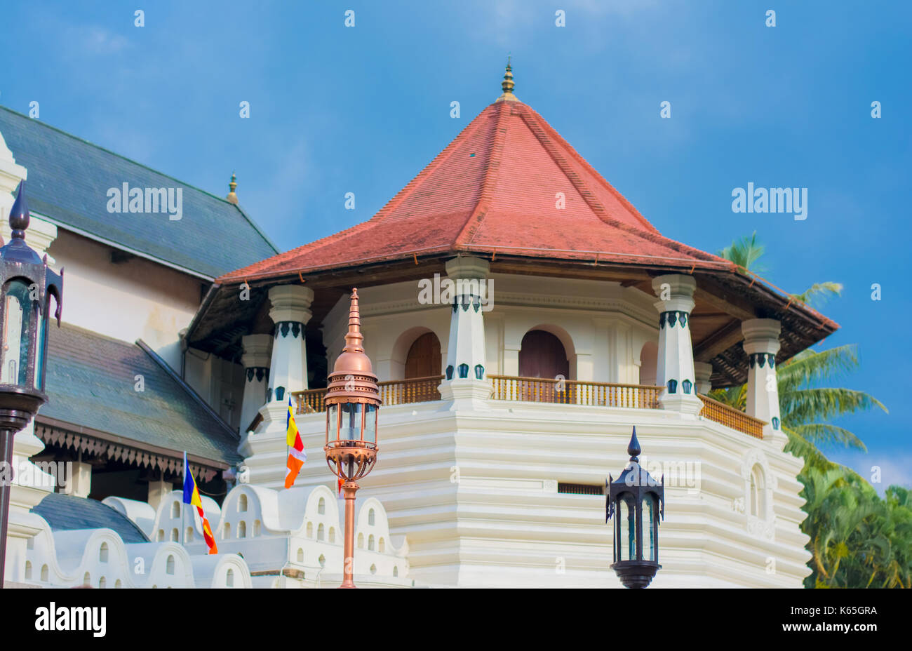 Temple Of The Sacred Tooth Relic , Sri Lanka Stock Photo - Alamy