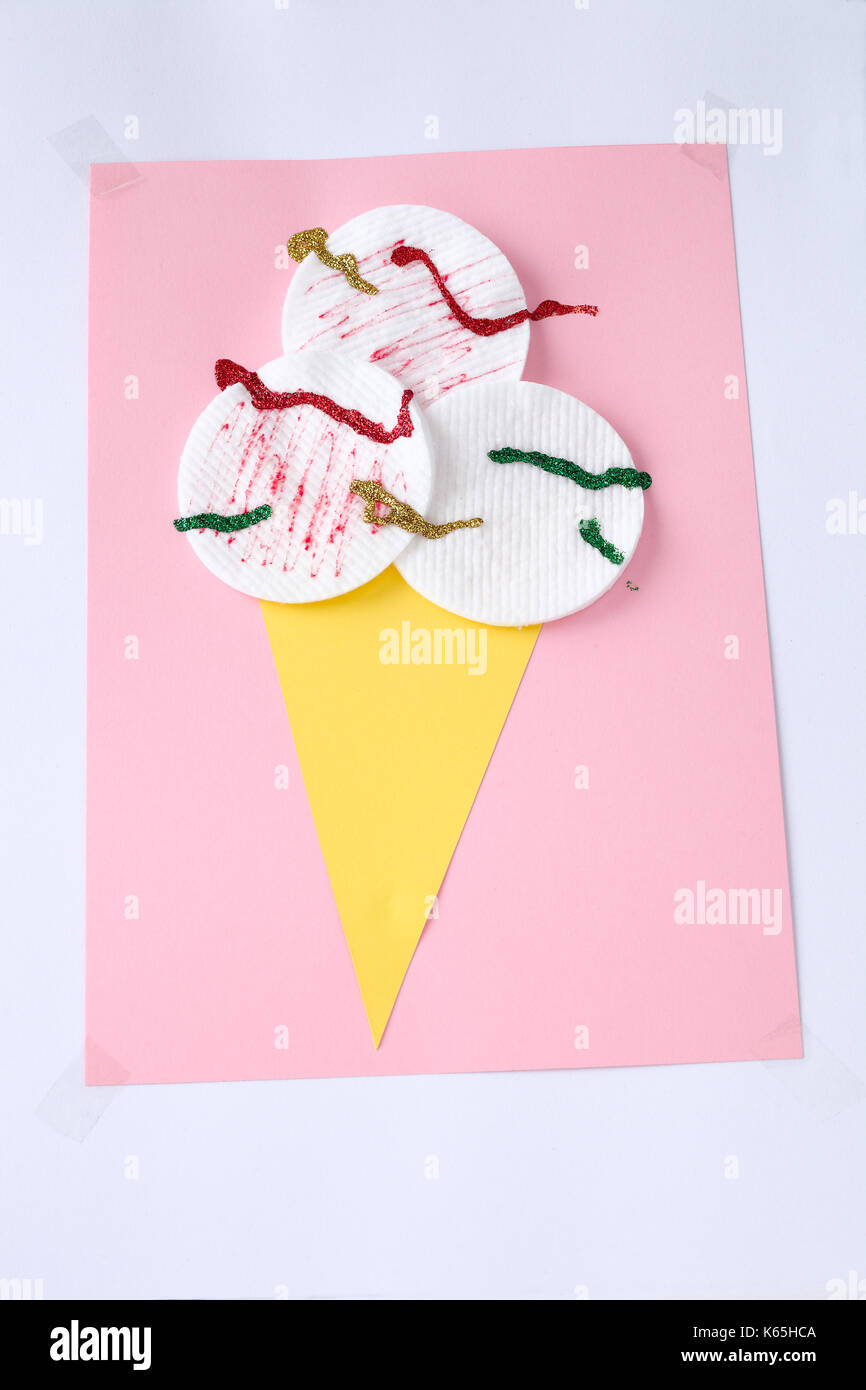 Ice cream craft for kids. Easy summer craft Stock Photo - Alamy