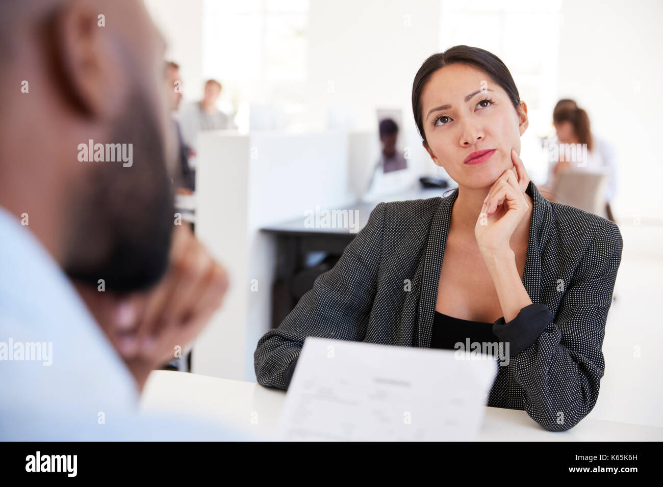 Interview two people hi-res stock photography and images - Alamy