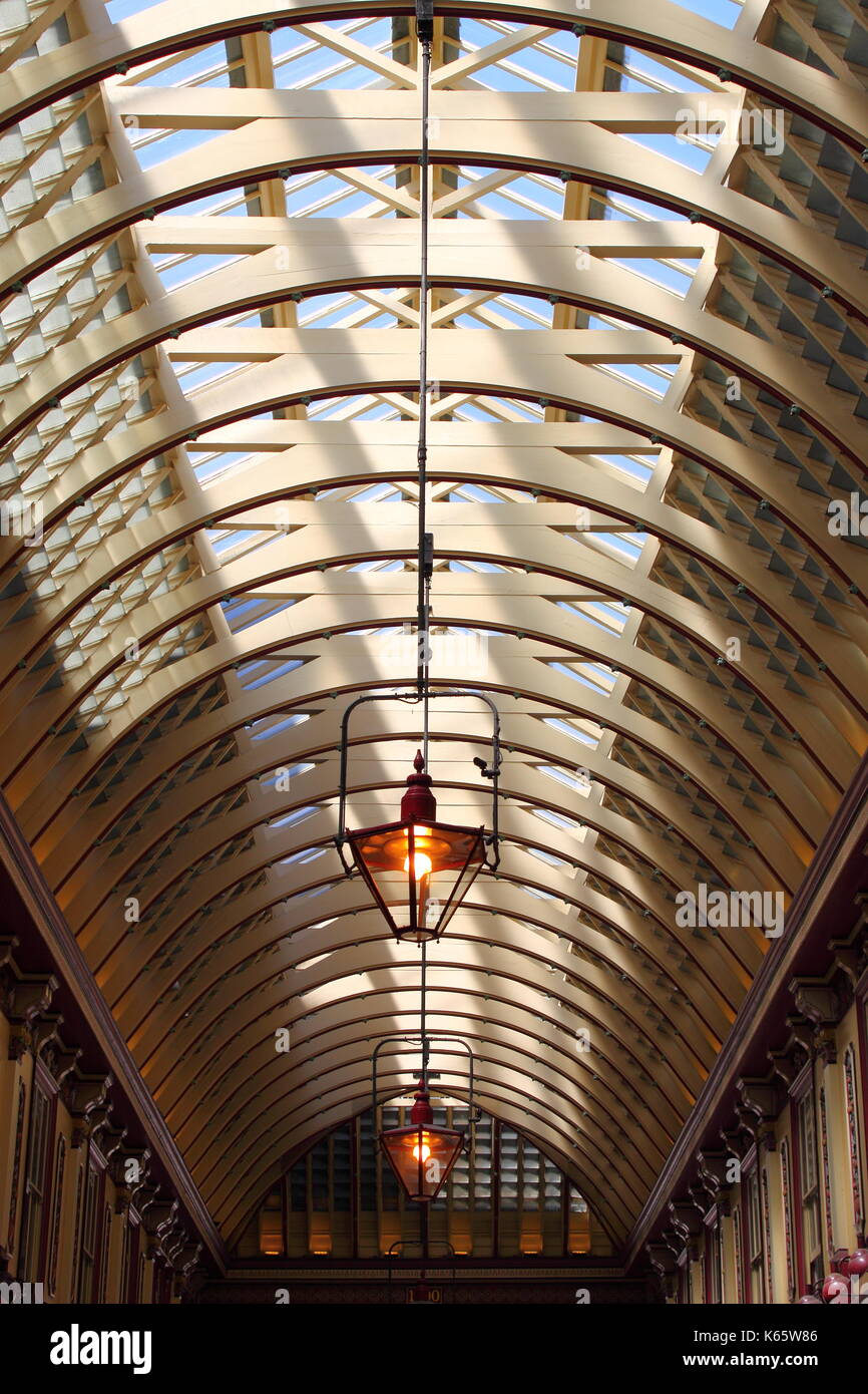 Architectural structure of a gallery glass roof Stock Photo - Alamy
