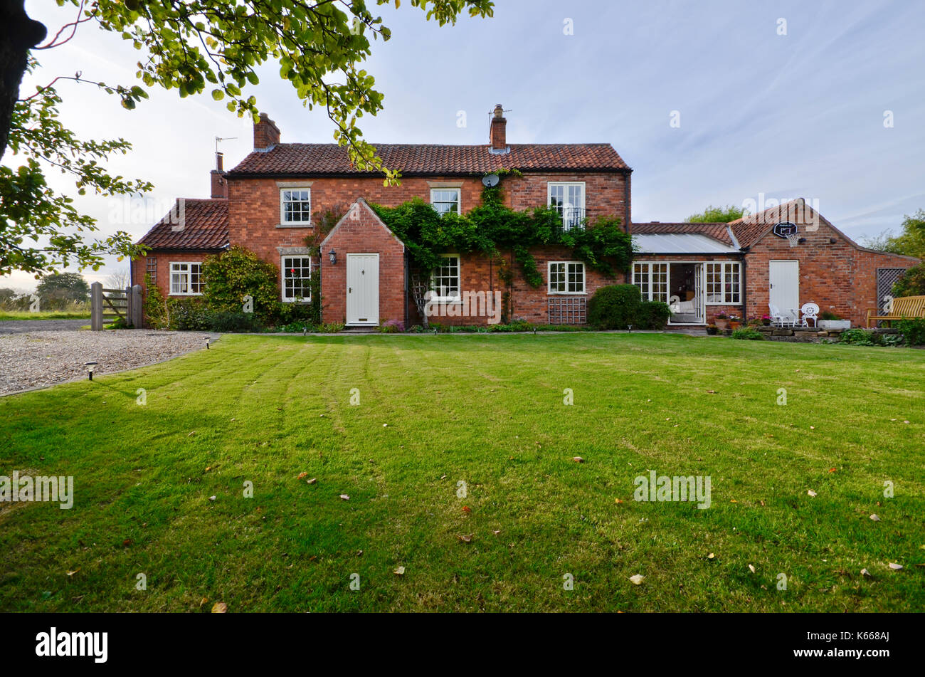 Nottinghamshire country house hi-res stock photography and images - Alamy