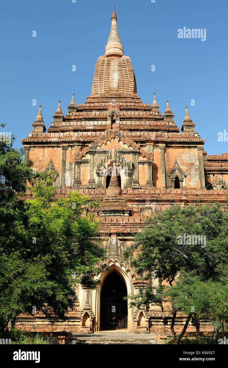 Burmese landmarks hi-res stock photography and images - Alamy