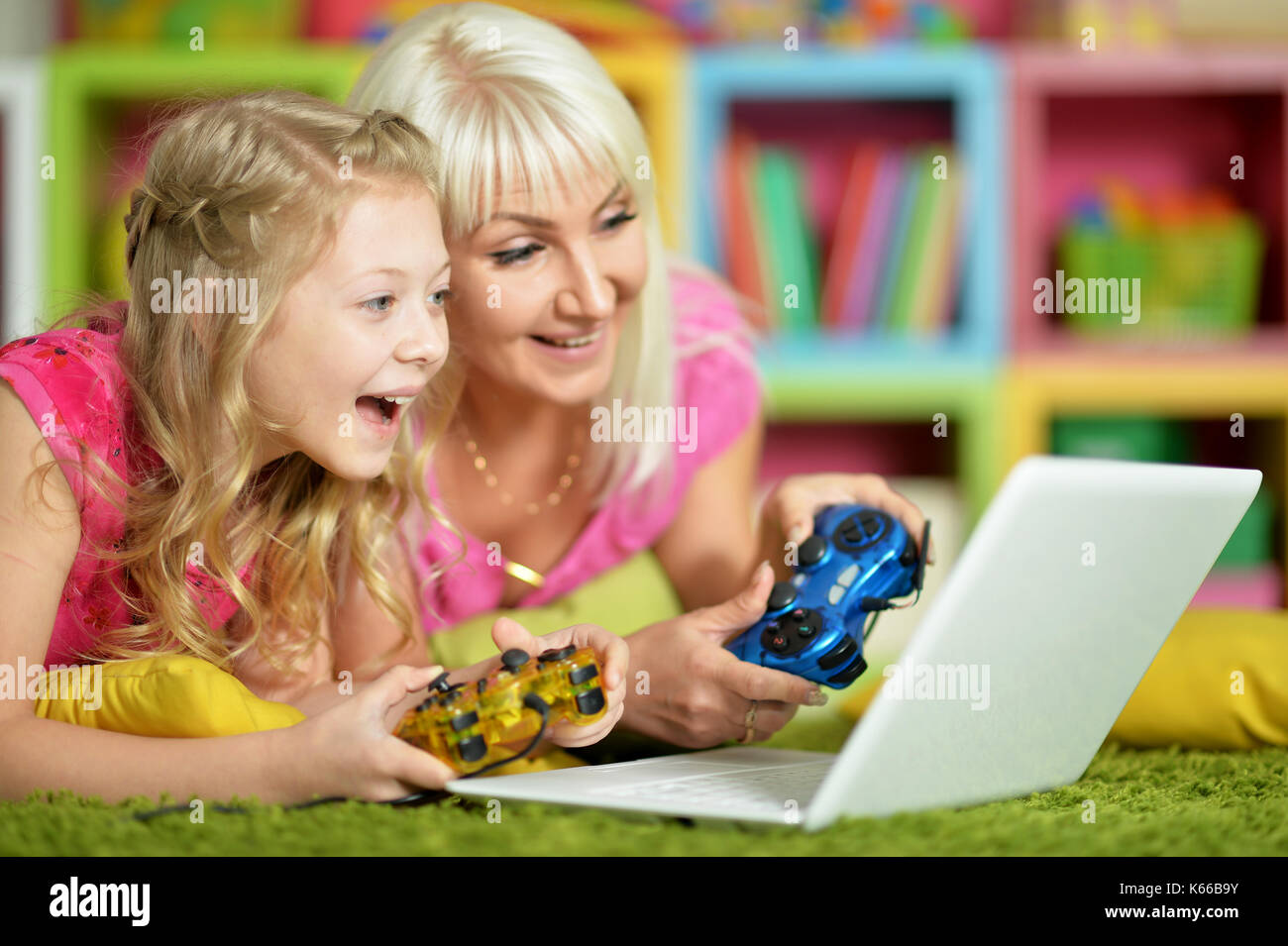 Daughter game hi-res stock photography and images - Alamy