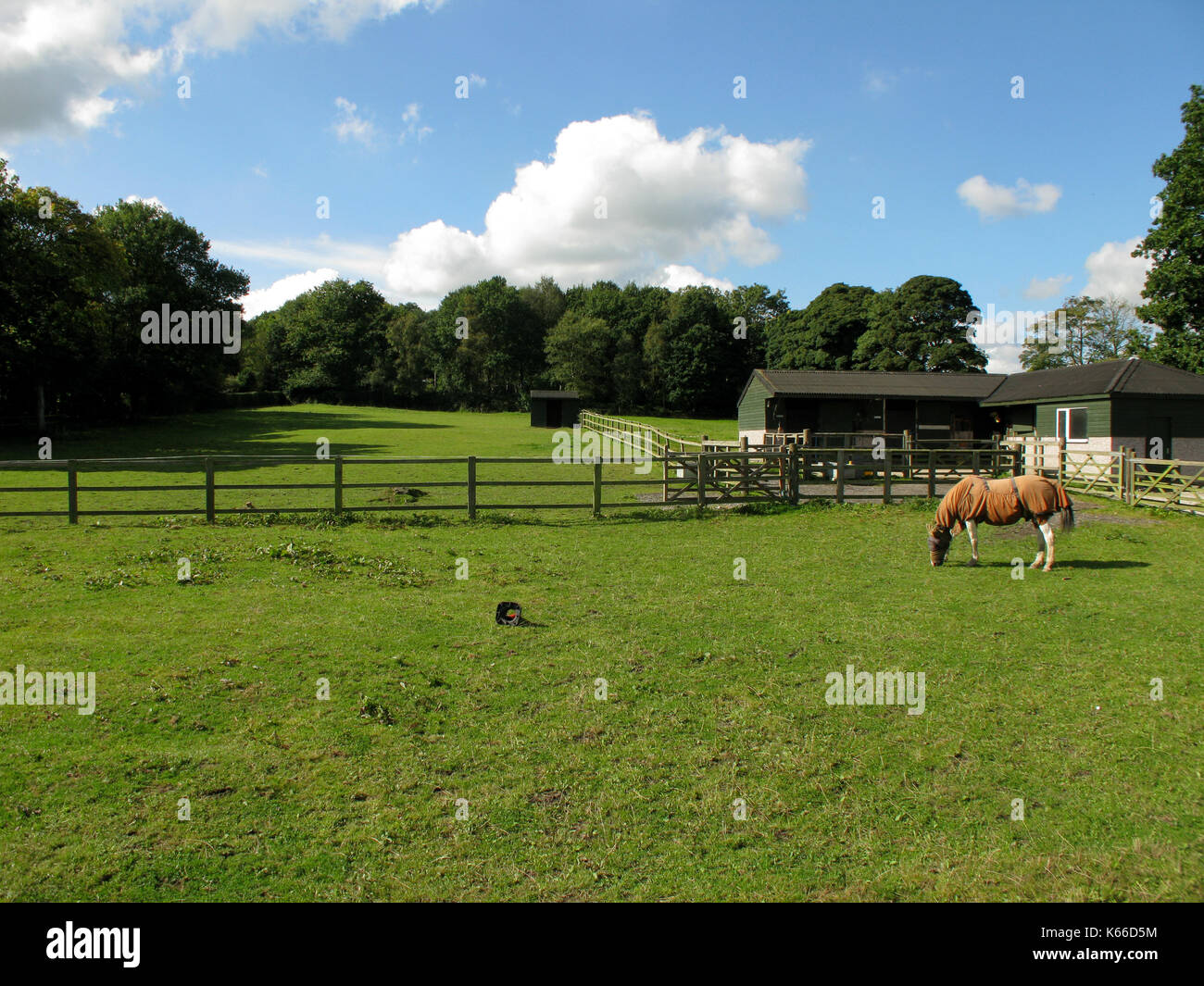 Stable buildings hi-res stock photography and images - Alamy