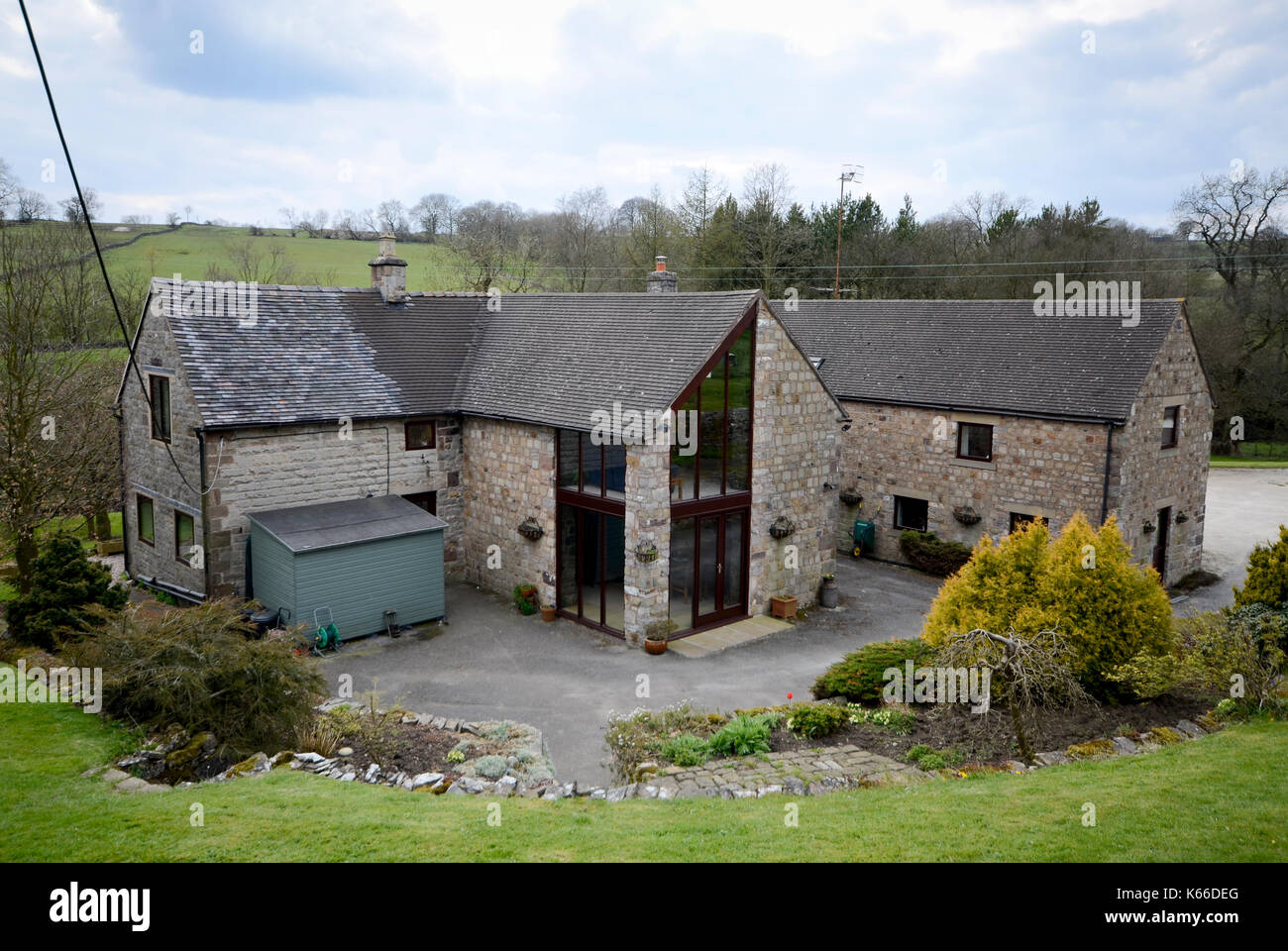 Extended Derbyshire Farmhouse Stock Photo - Alamy