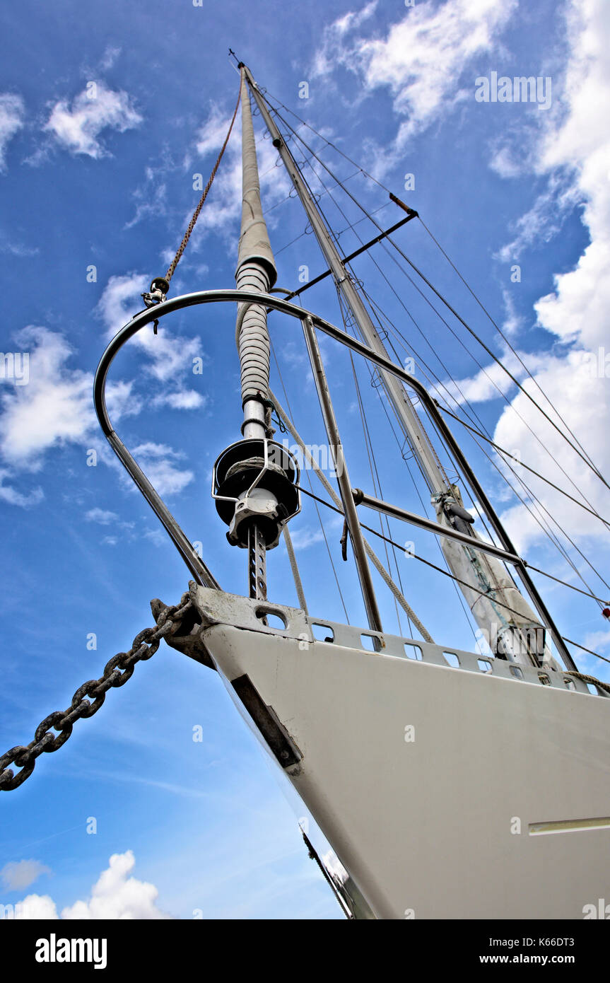 Bow of vessel hi-res stock photography and images - Alamy