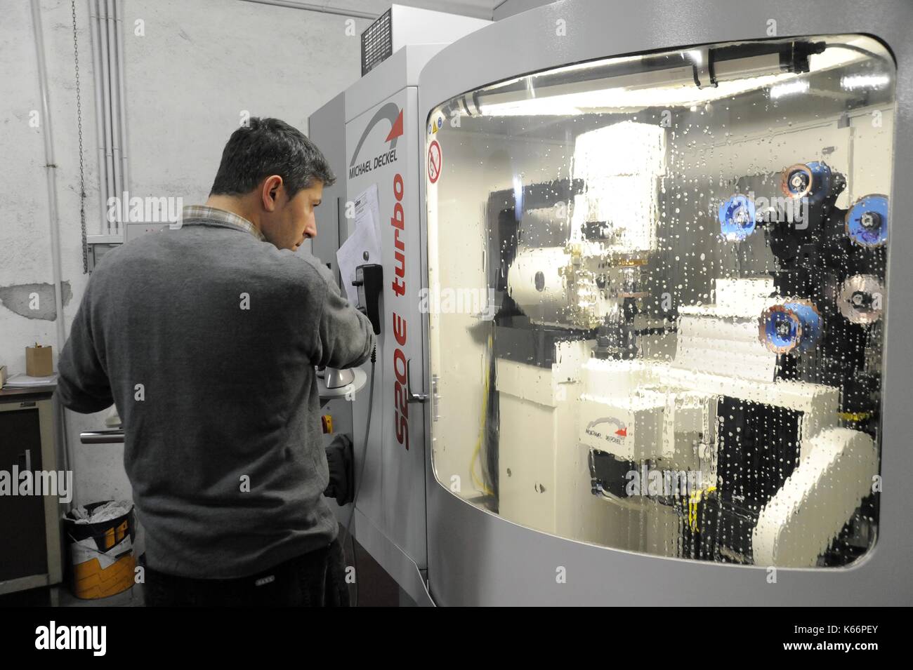 handicraft workshop for tool sharpening and high precision mechanics ...