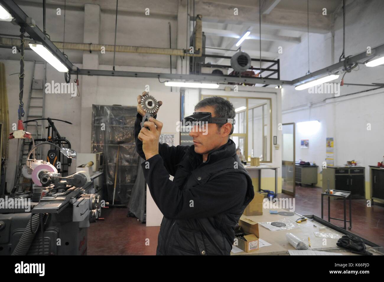 handicraft workshop for tool sharpening and high precision mechanics ...