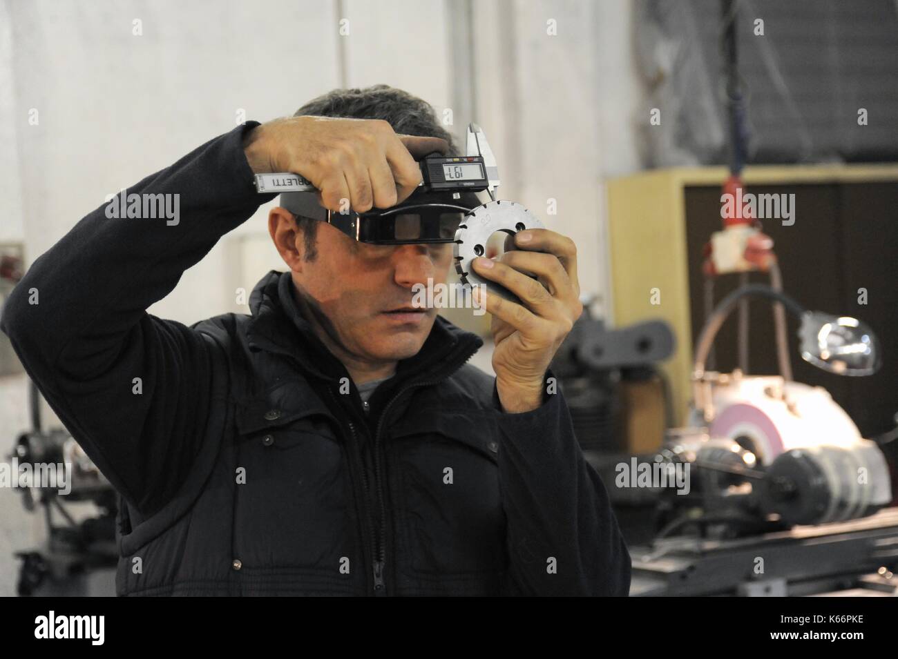 handicraft workshop for tool sharpening and high precision mechanics ...