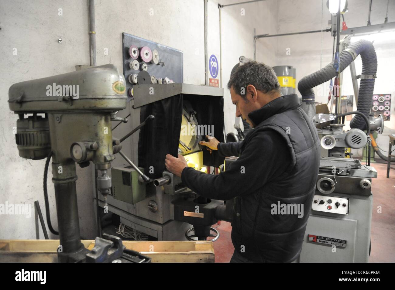 handicraft workshop for tool sharpening and high precision mechanics ...