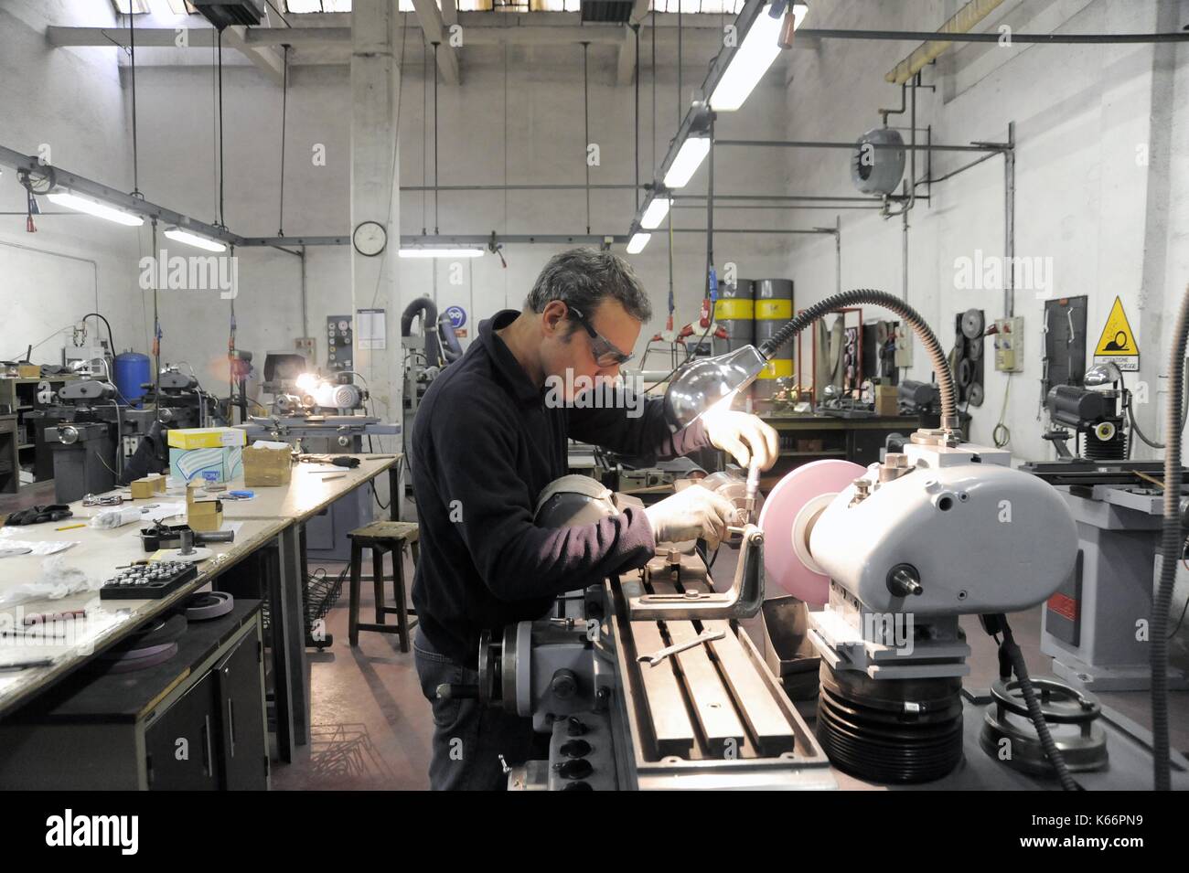 handicraft workshop for tool sharpening and high precision mechanics ...