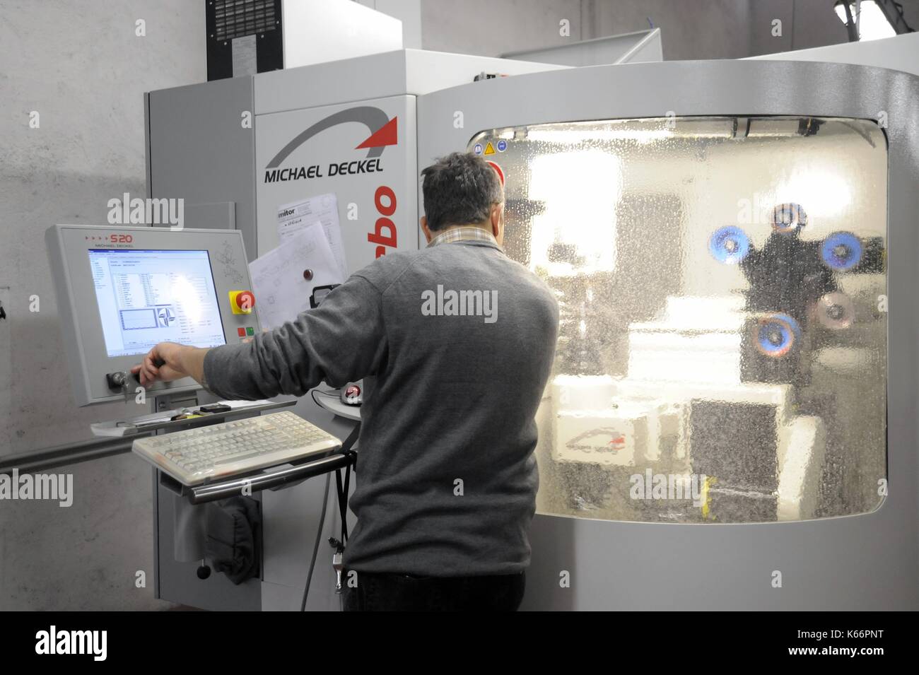 handicraft workshop for tool sharpening and high precision mechanics ...