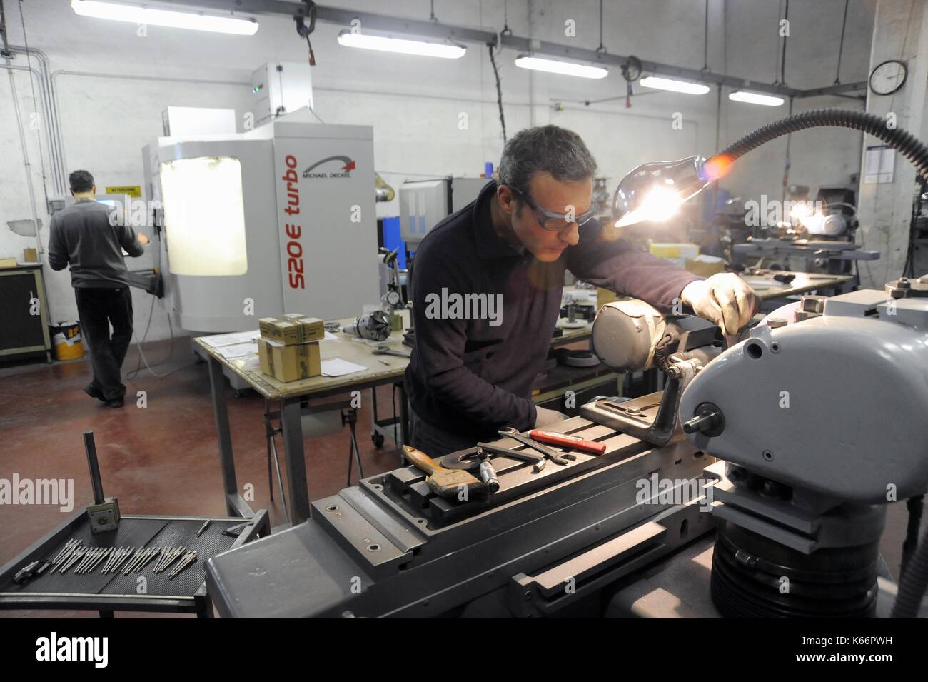 handicraft workshop for tool sharpening and high precision mechanics ...