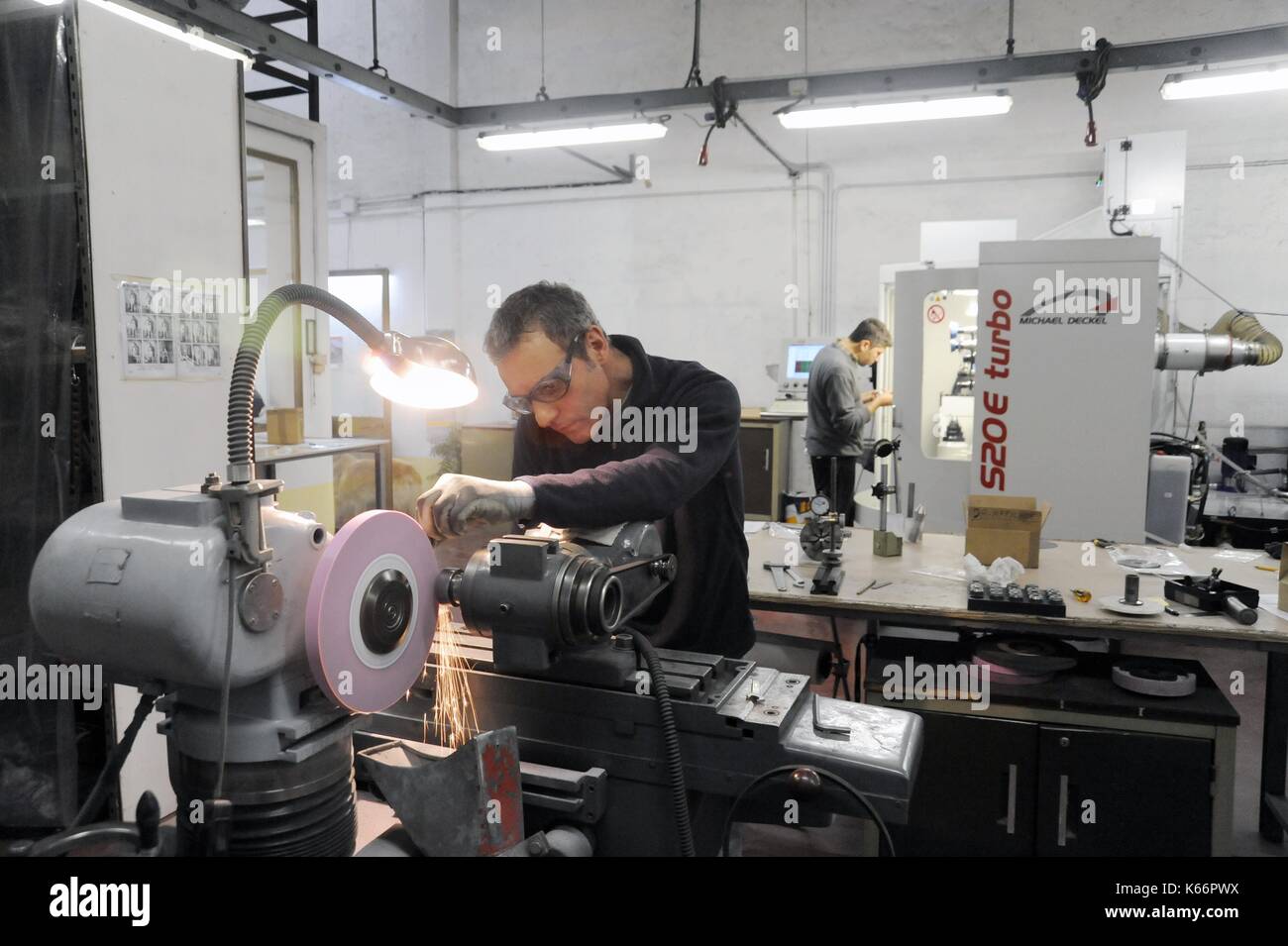 handicraft workshop for tool sharpening and high precision mechanics ...