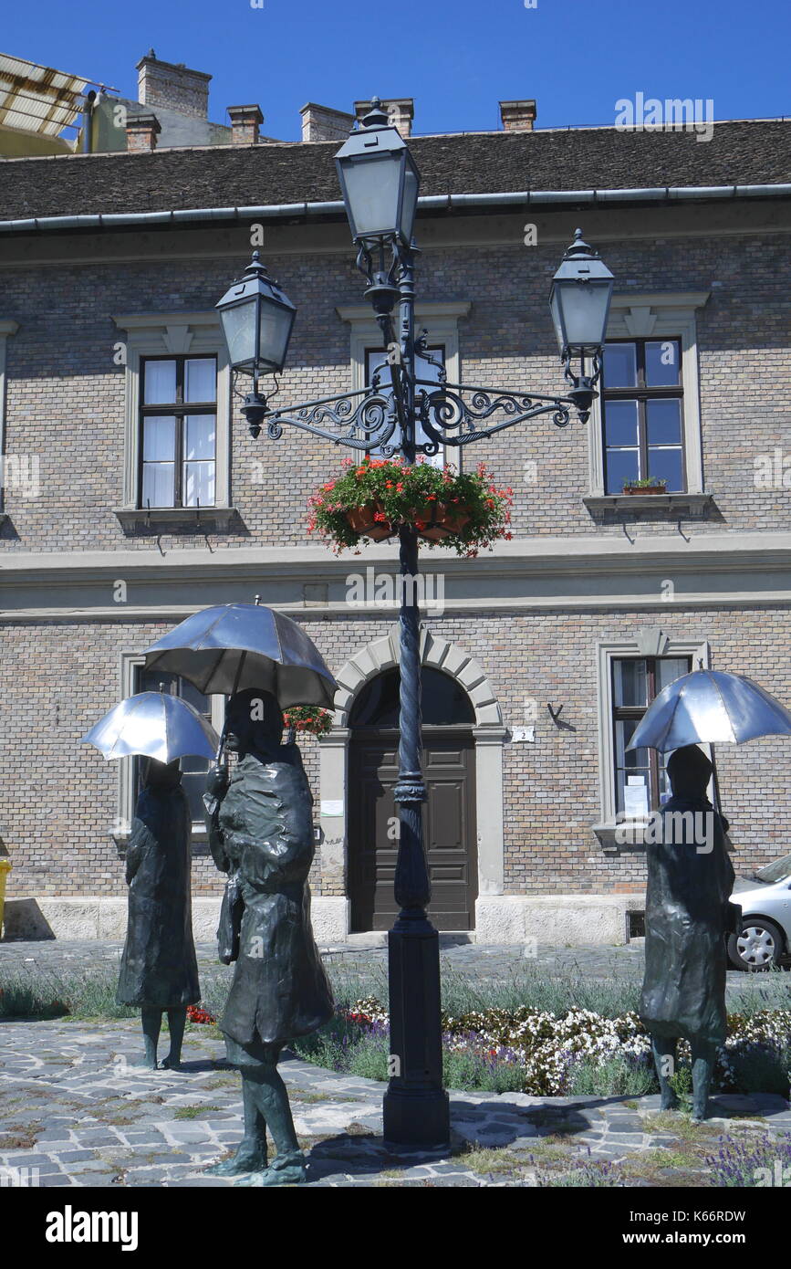 Bronze statues of women with umbrellas, by Imre Varga, Fo ter, Obuda ...