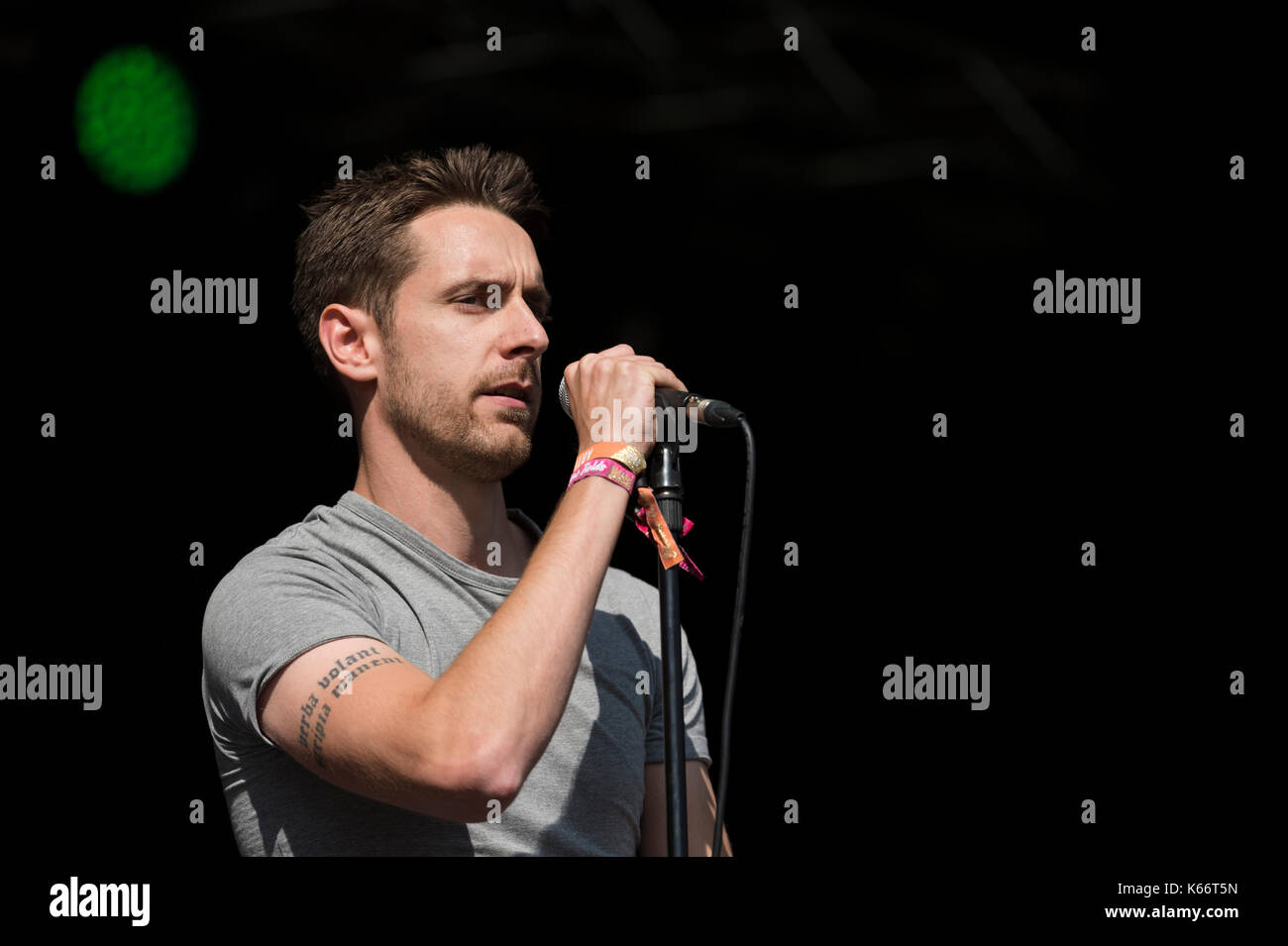 Scottish indie musician hi-res stock photography and images - Alamy