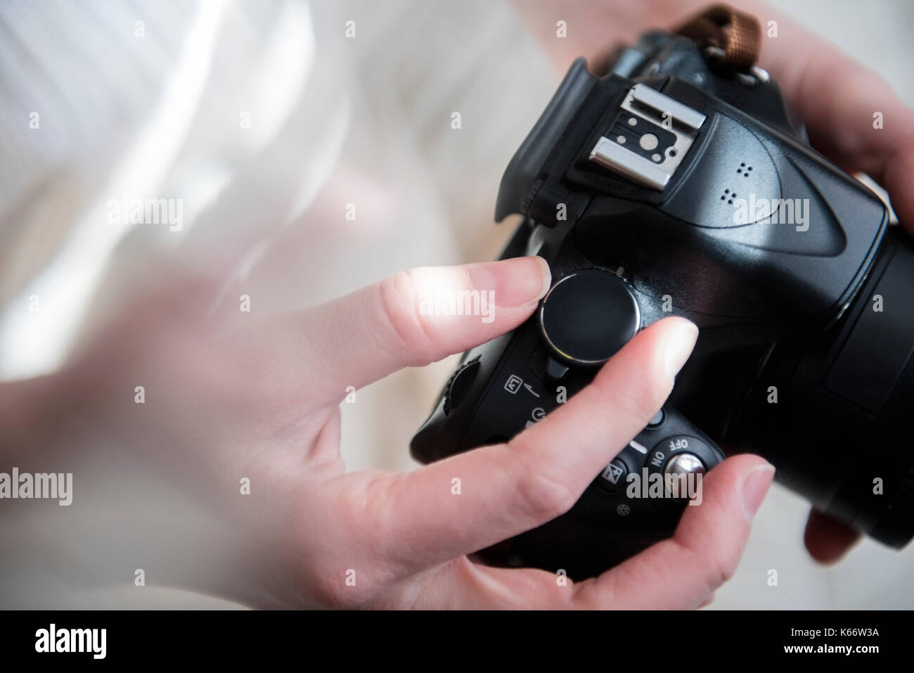 Turning to the camera hi-res stock photography and images - Alamy