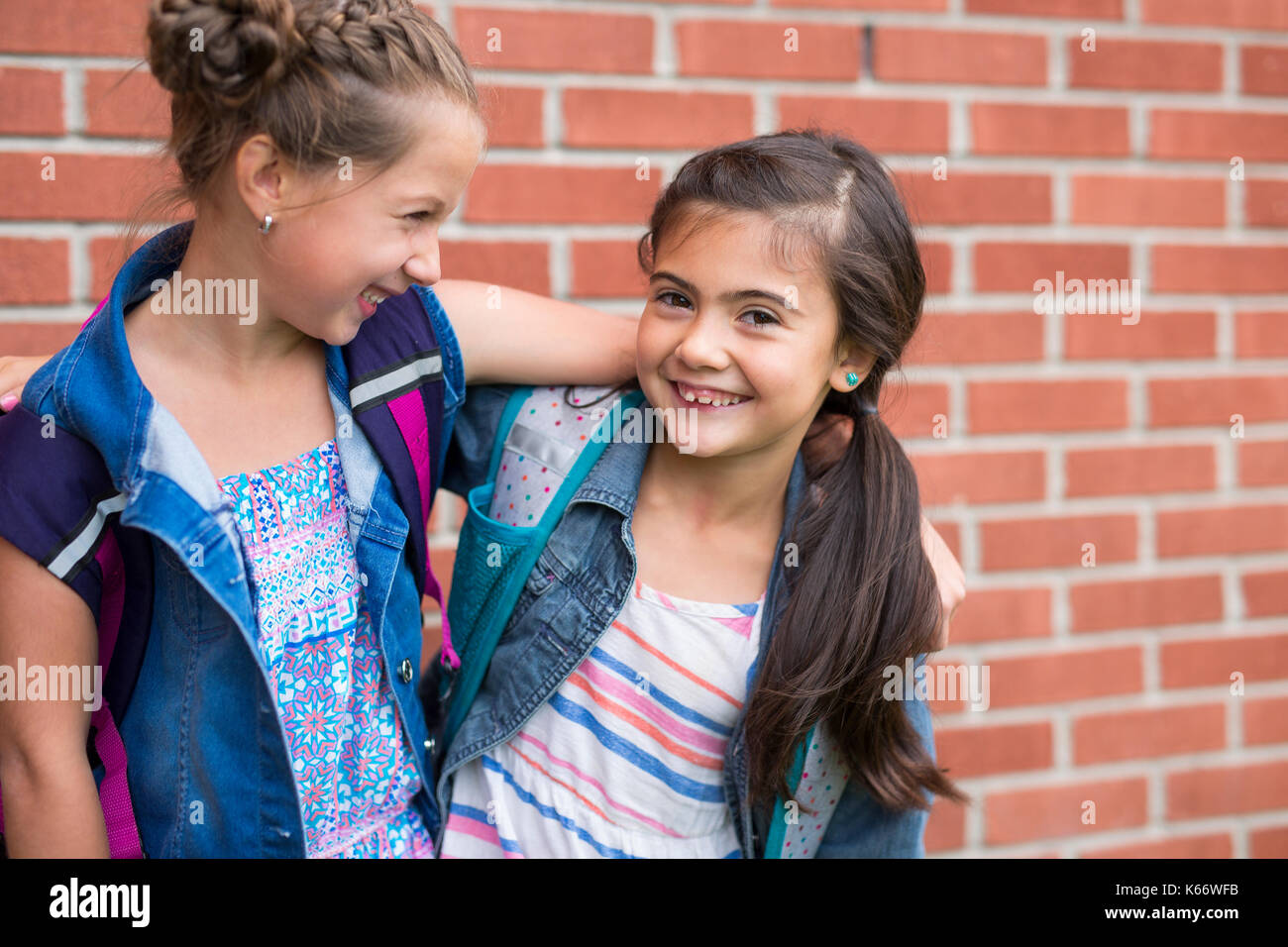 Junior school classroom wall hi-res stock photography and images - Alamy