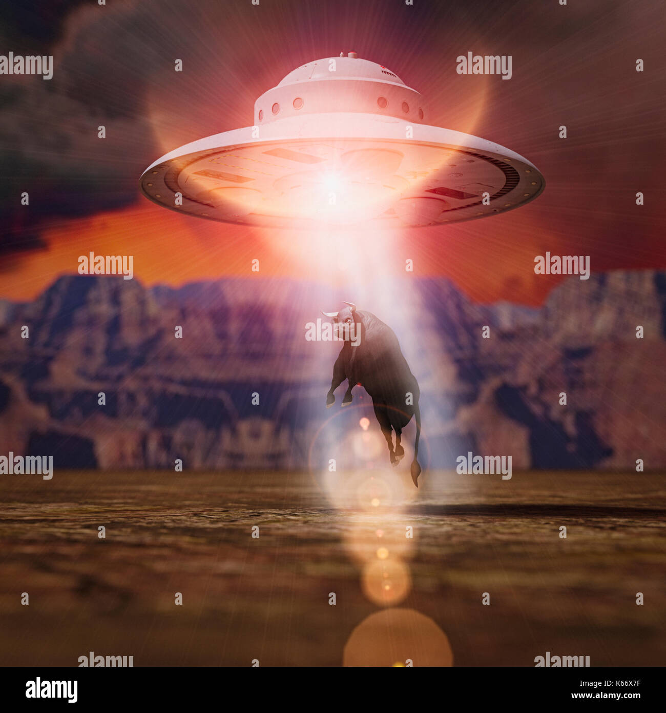 Alien spaceship hi-res stock photography and images - Alamy