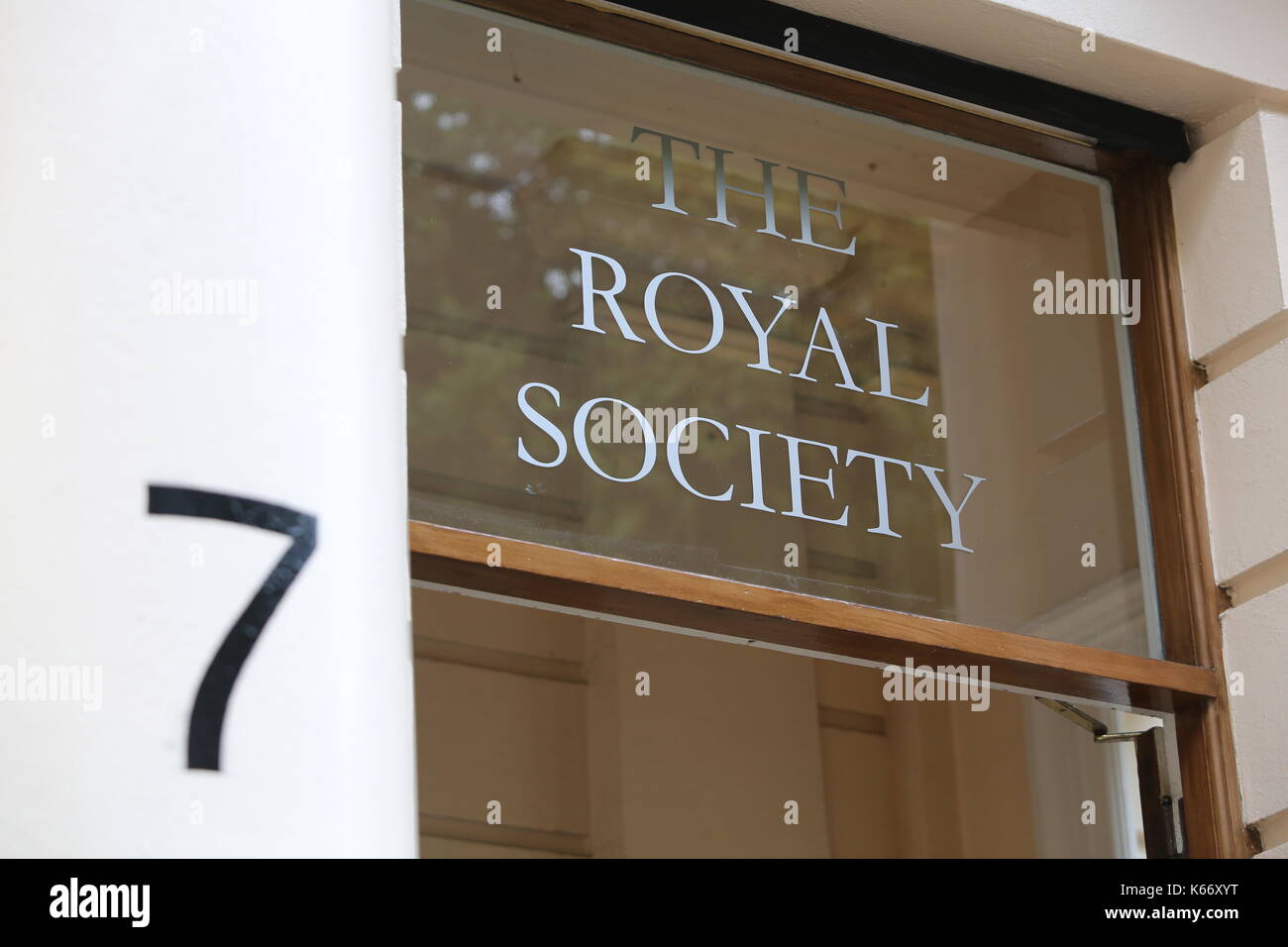 The Royal Society London Stock Photo - Alamy