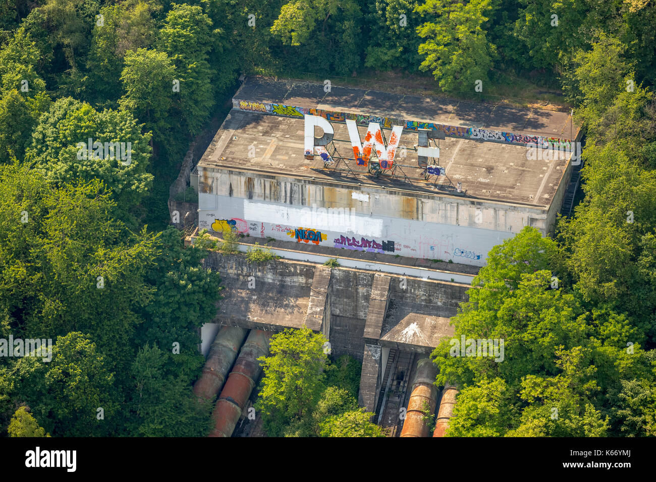 Battery logo hi-res stock photography and images - Alamy