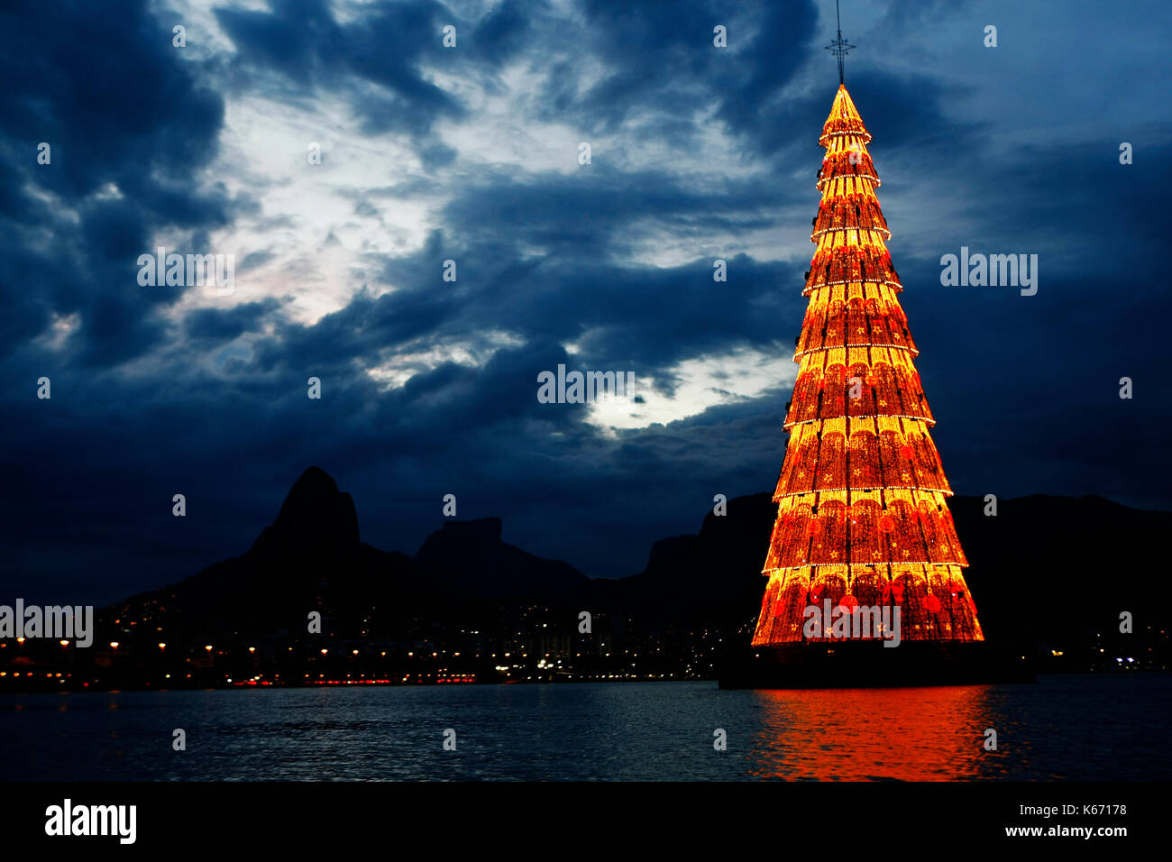 Colorful imagery hi-res stock photography and images - Alamy