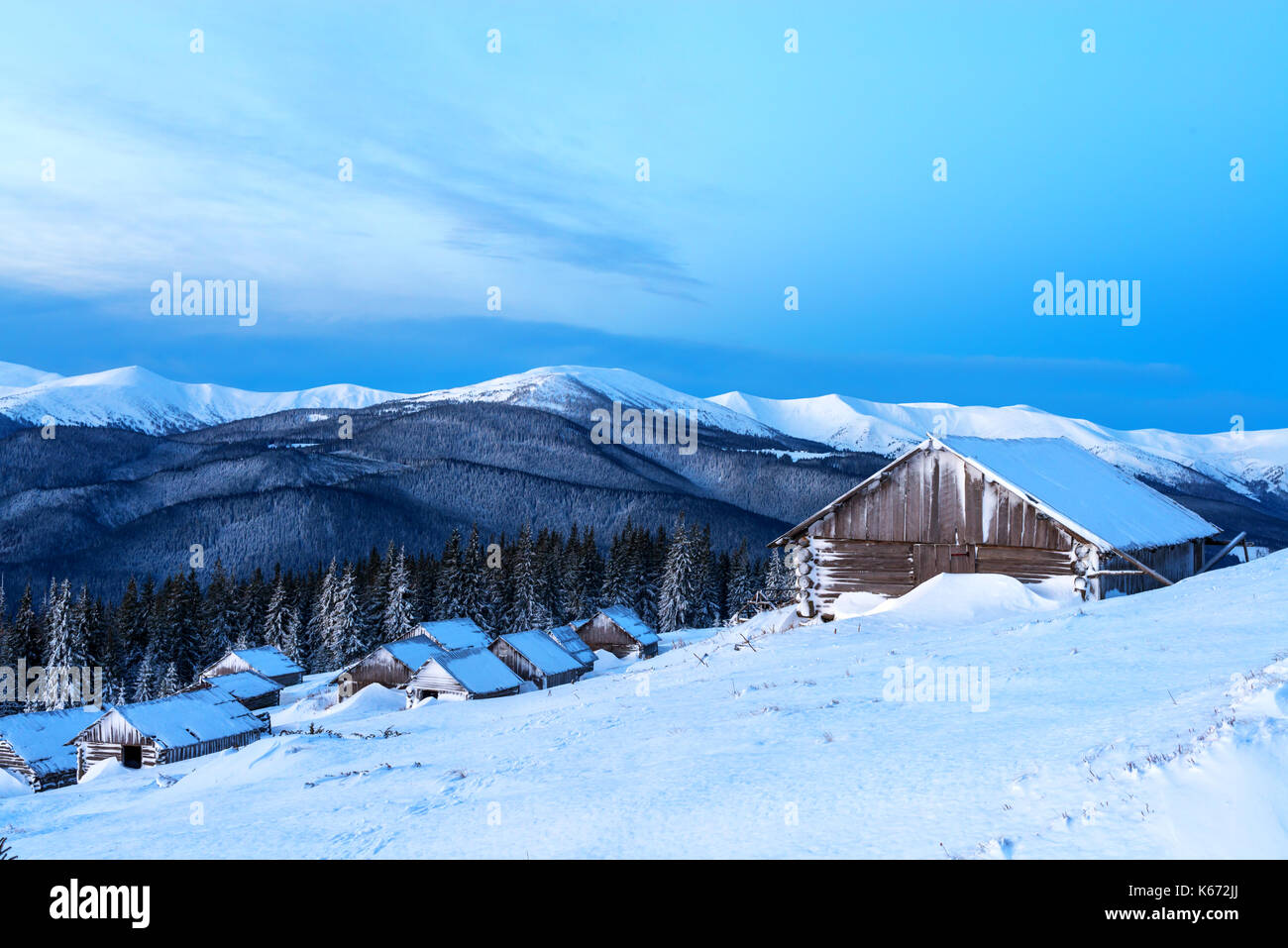Cabin landscape hi-res stock photography and images - Alamy