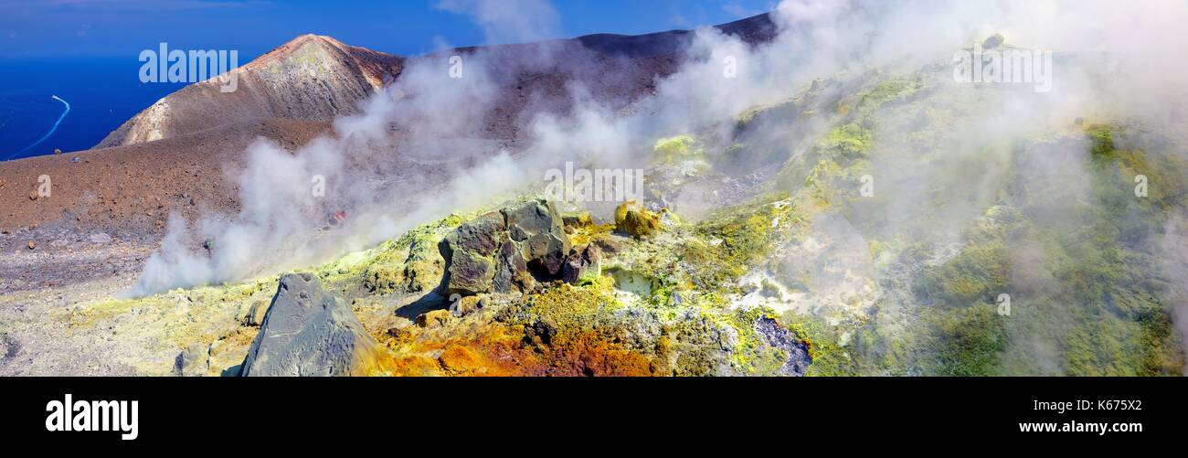 Vulcano volcano hi-res stock photography and images - Alamy