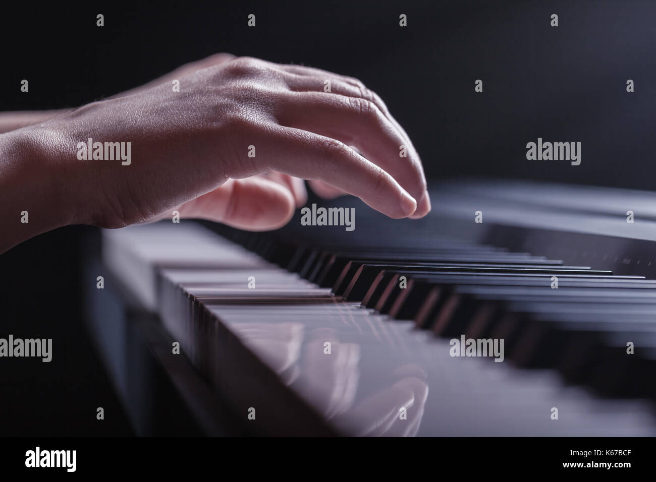 Hands playing classical piano hi-res stock photography and images - Alamy