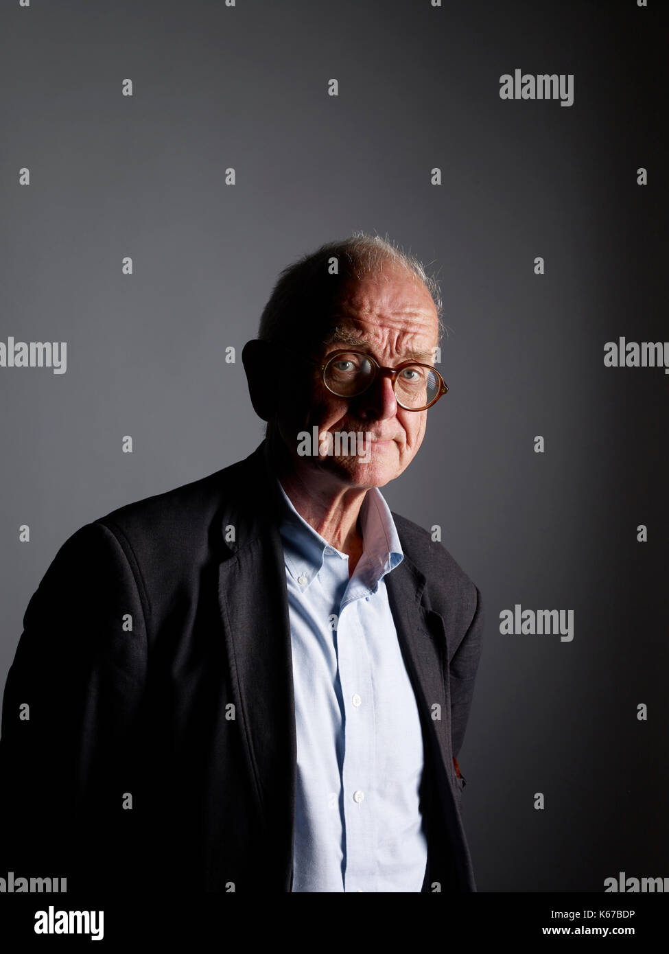 Neurosurgeon henry marsh hi-res stock photography and images - Alamy