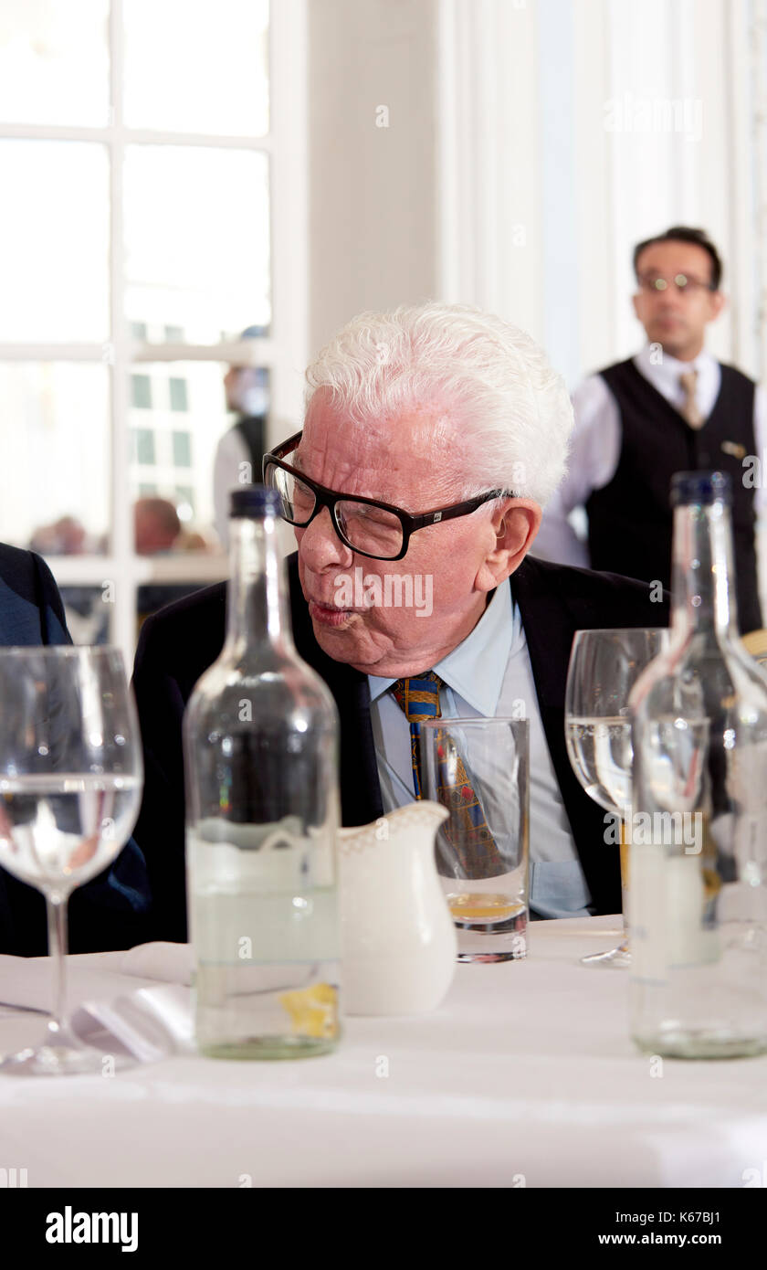 Neurosurgeon henry marsh hi-res stock photography and images - Alamy