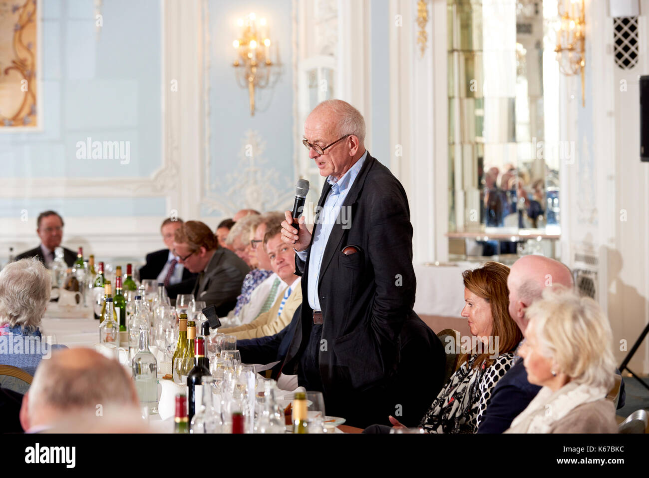 Neurosurgeon henry marsh hi-res stock photography and images - Alamy