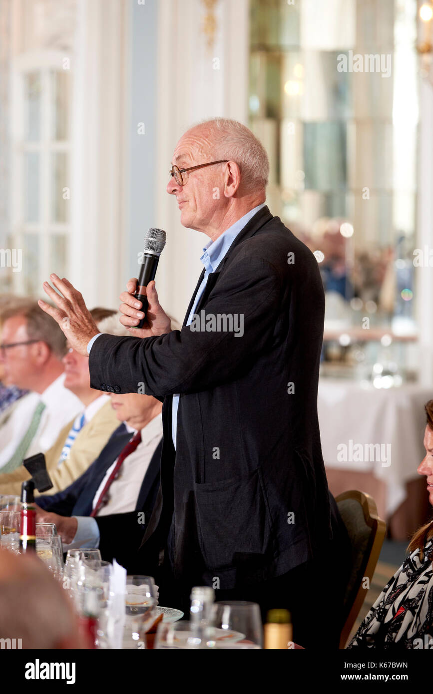 Neurosurgeon henry marsh hi-res stock photography and images - Alamy