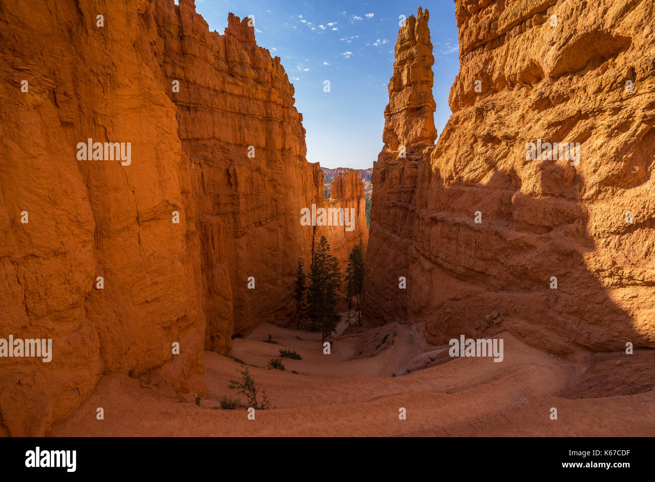 Navajo loop trail hi-res stock photography and images - Alamy