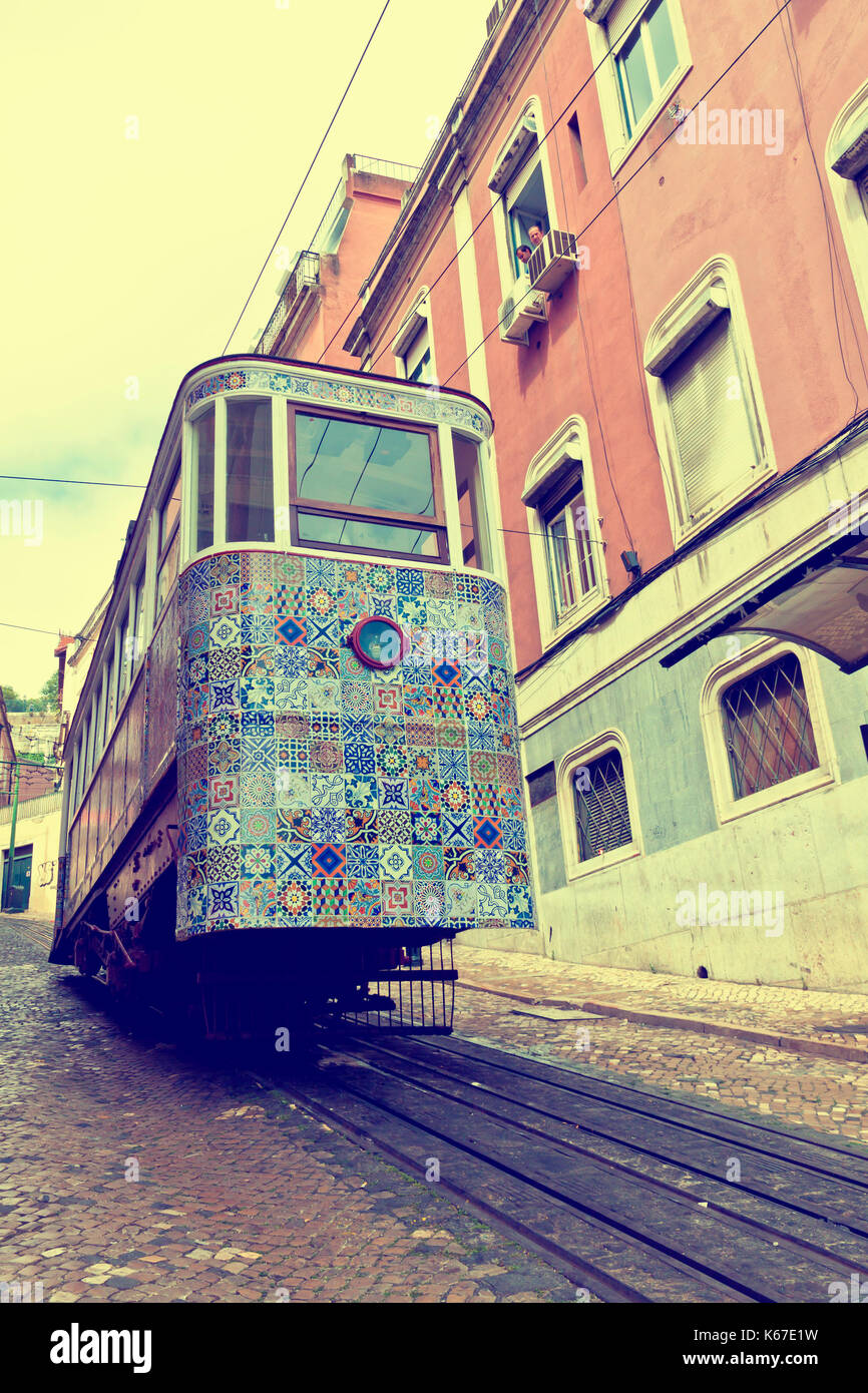 Gloria Funicular (Ascensor da Gloria), is a funicular railway line in ...