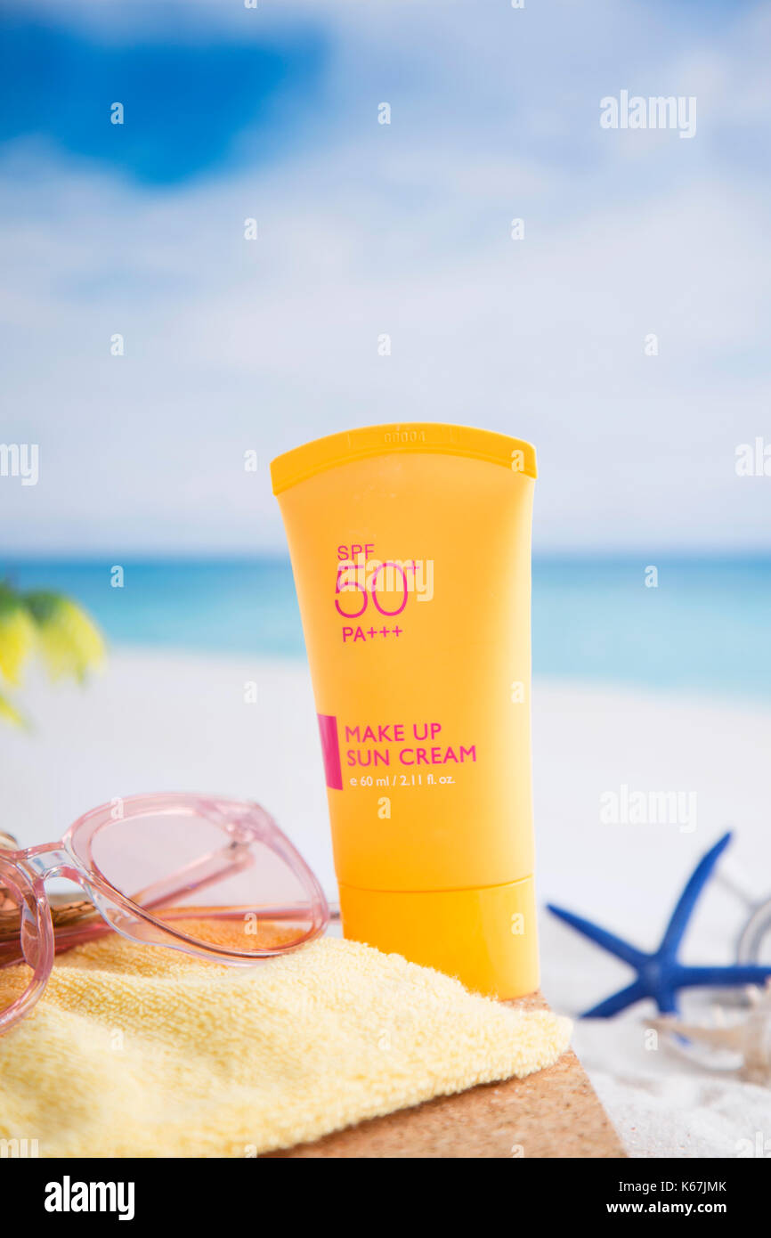 Summer object 101 Stock Photo - Alamy