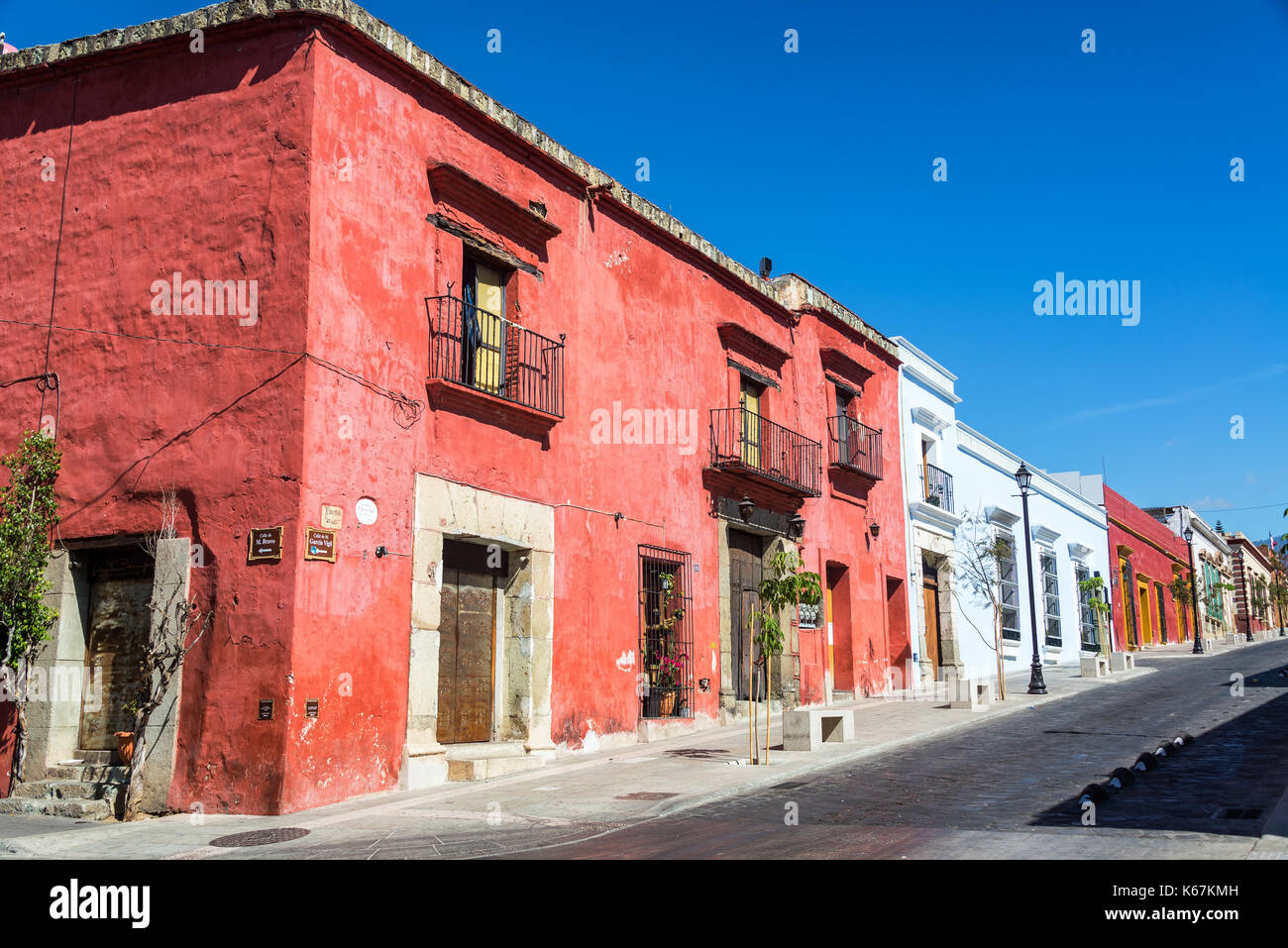 Colorful colonial street in Oaxaca, Mexico Stock Photo - Alamy