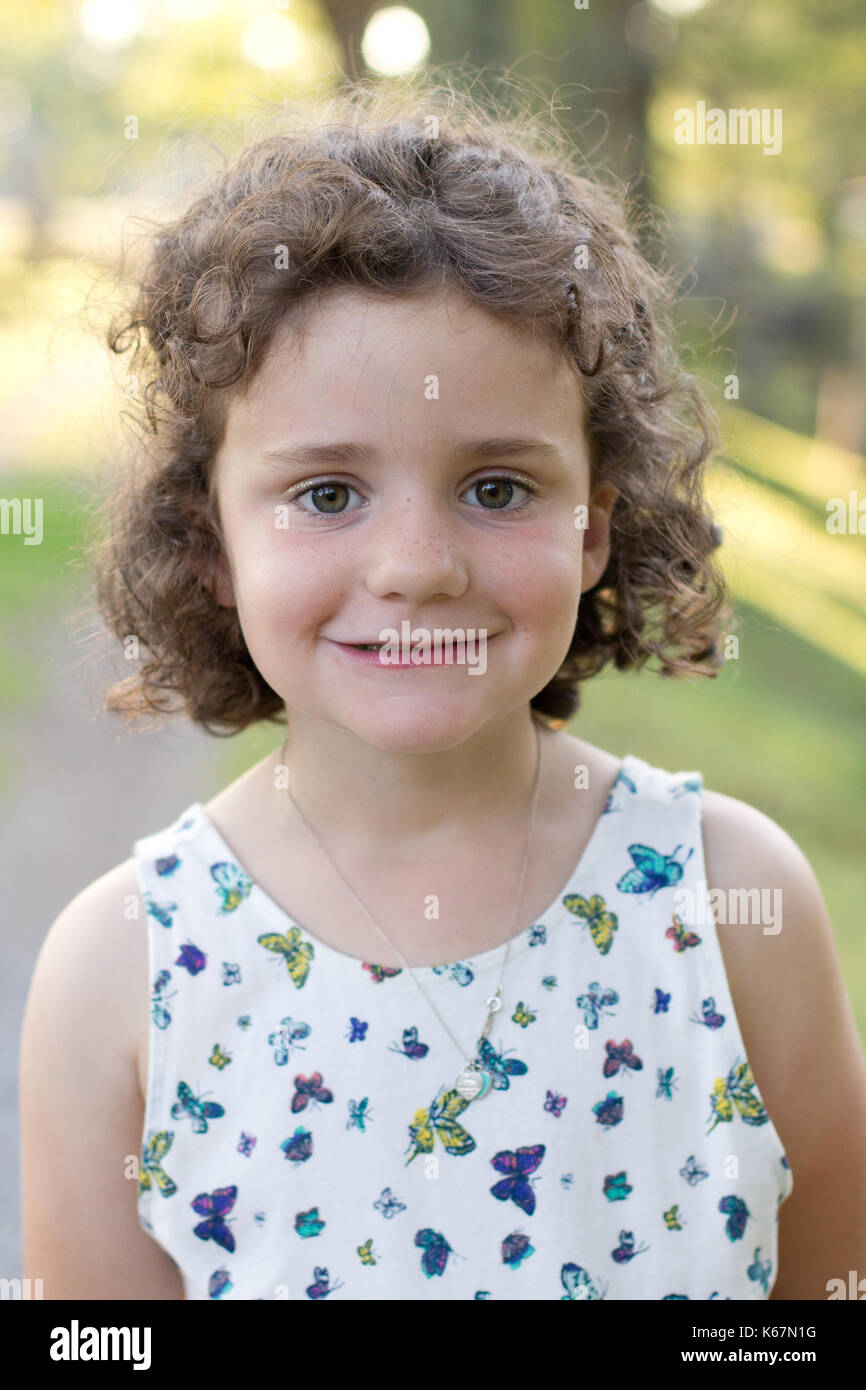 Emily Howells's Instagram, Twitter & Facebook on IDCrawl