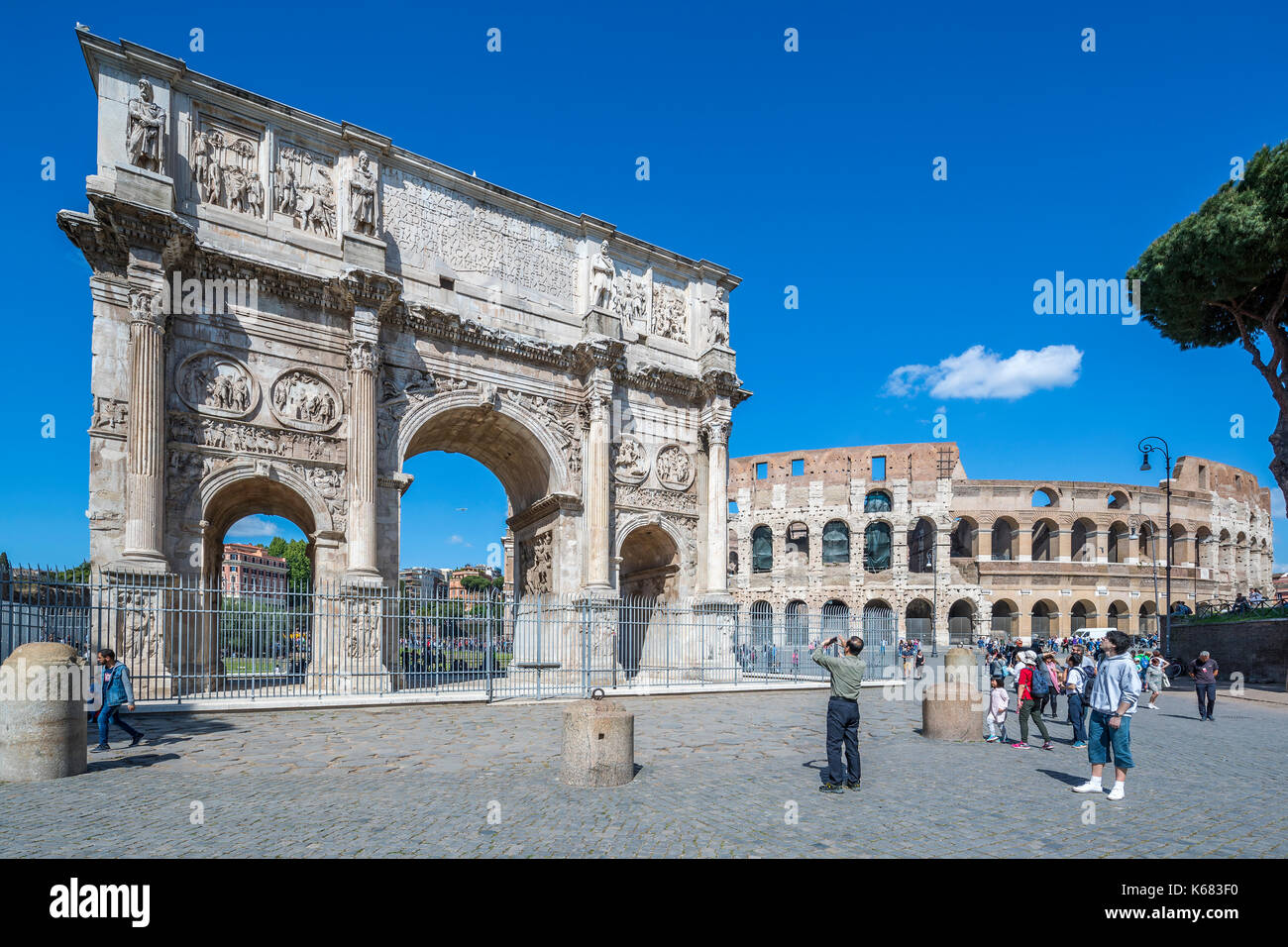 Arch of Constantine South side, from Via triumphalis, Colosseum to ...