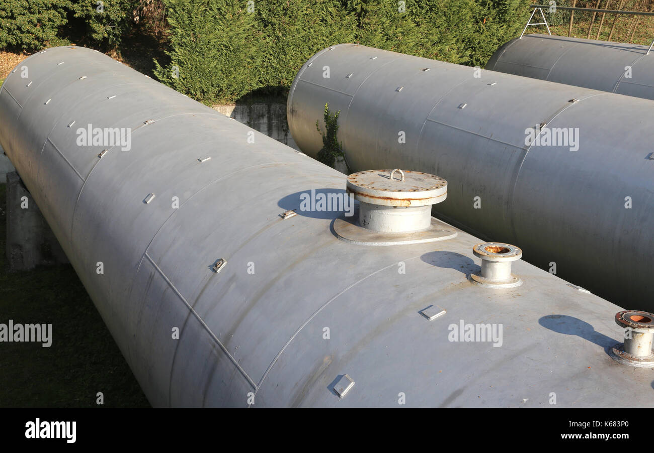 Industrial methane gas cylinders hi-res stock photography and images ...