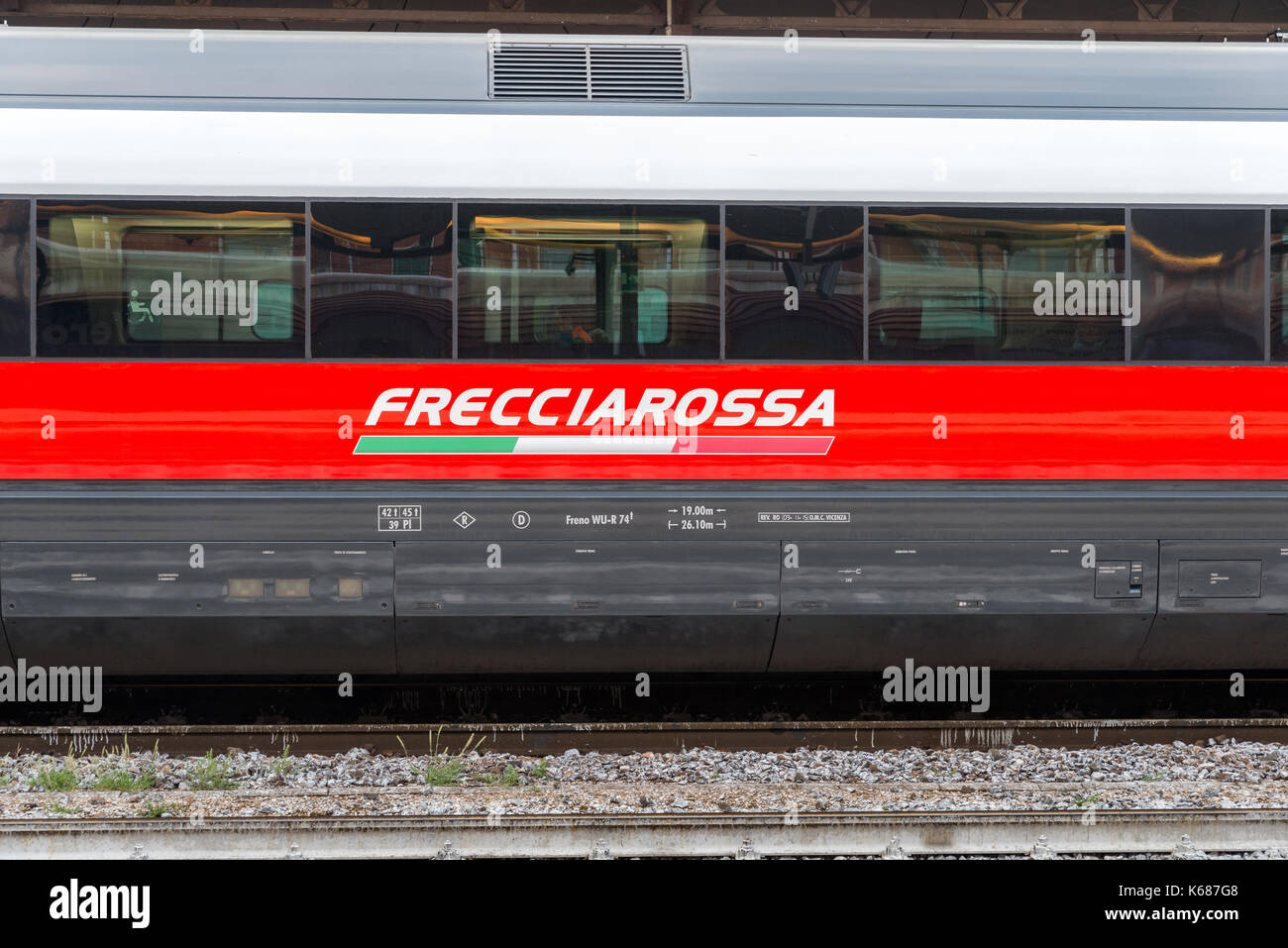 Trenitalia frecciarossa hi-res stock photography and images - Alamy