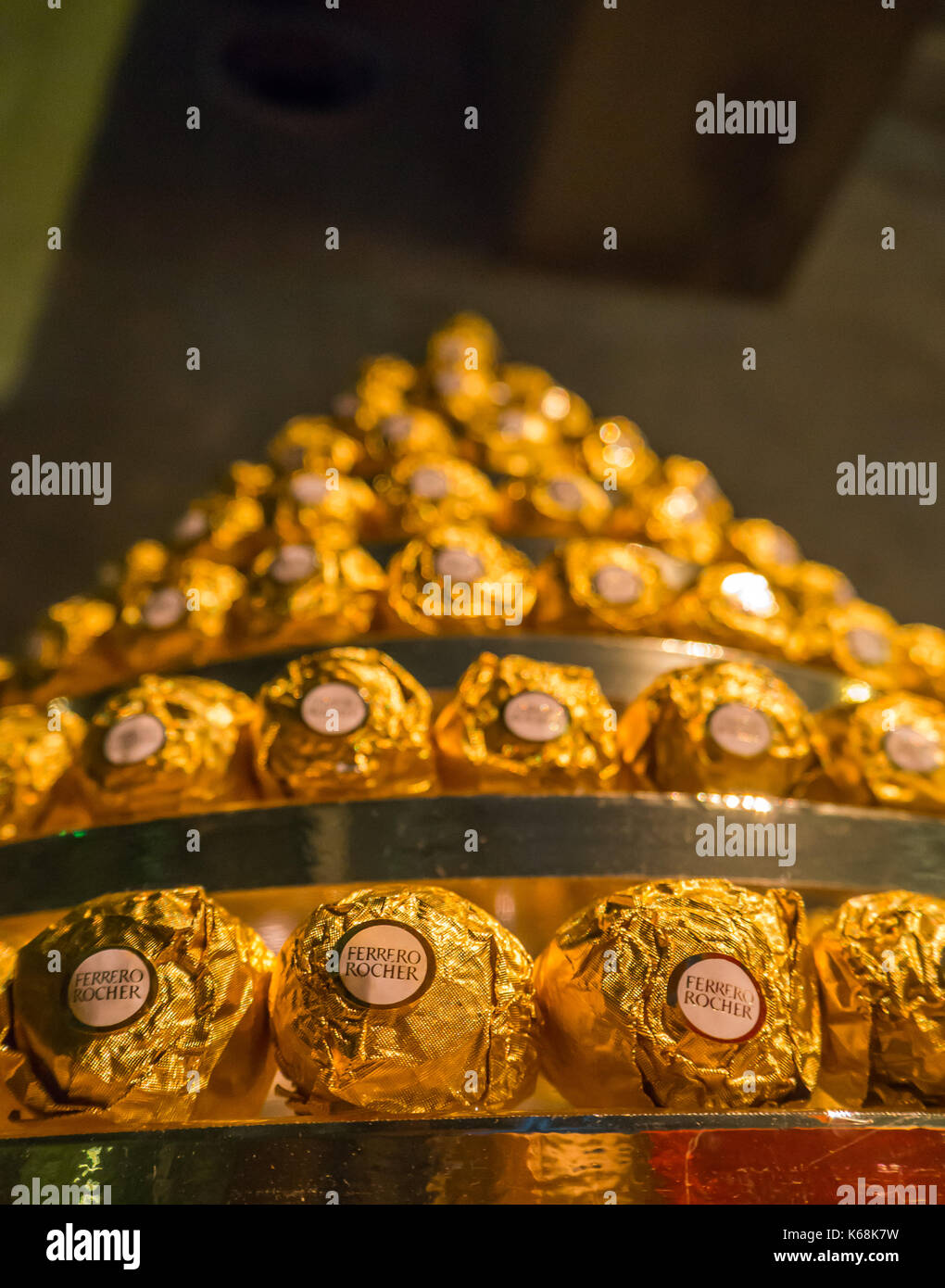 How To Make A Ferrero Rocher Tower